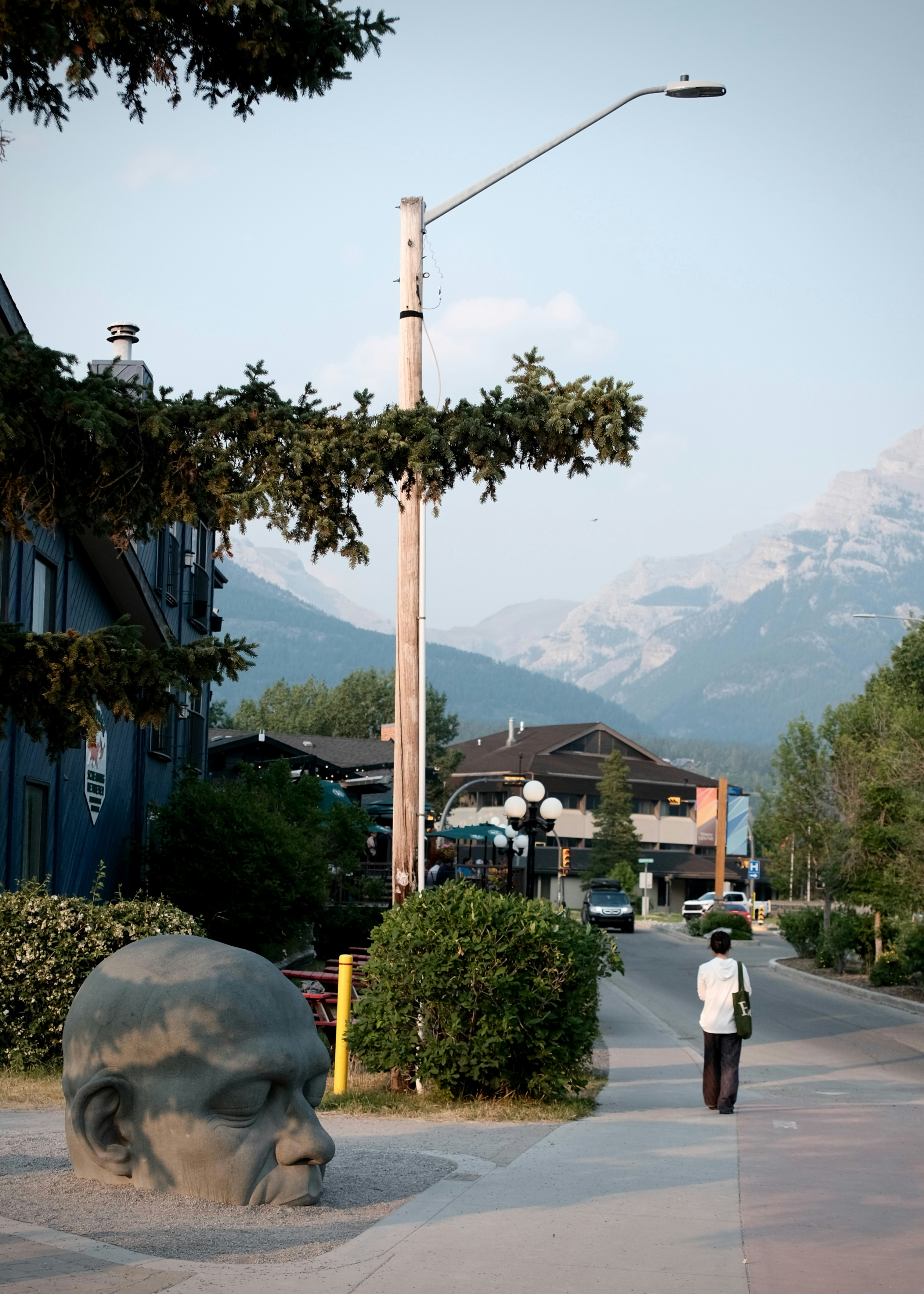 Morning Walk by the Mountain Street