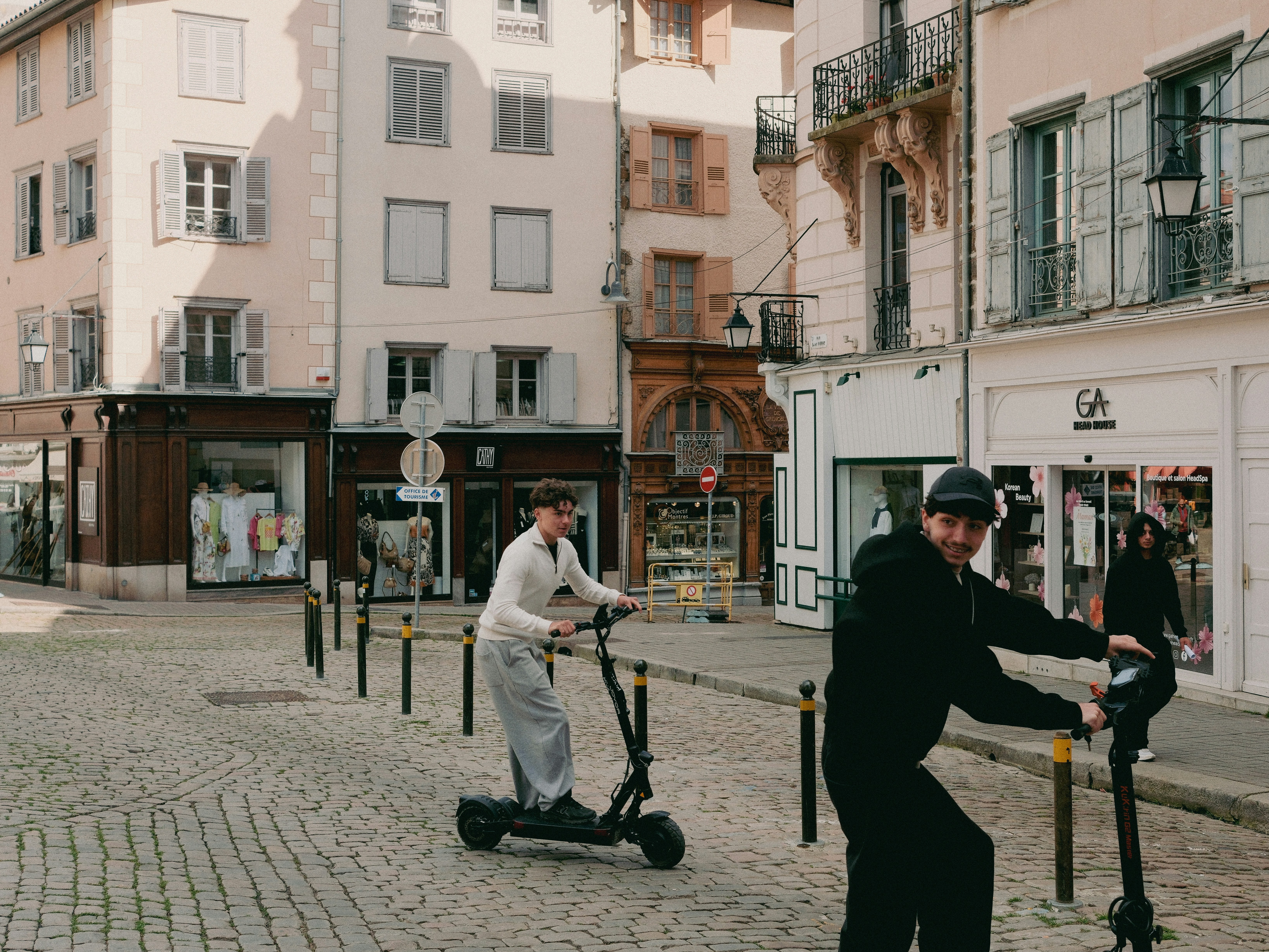 City Riders: A Fiber of Movement Through a European Square