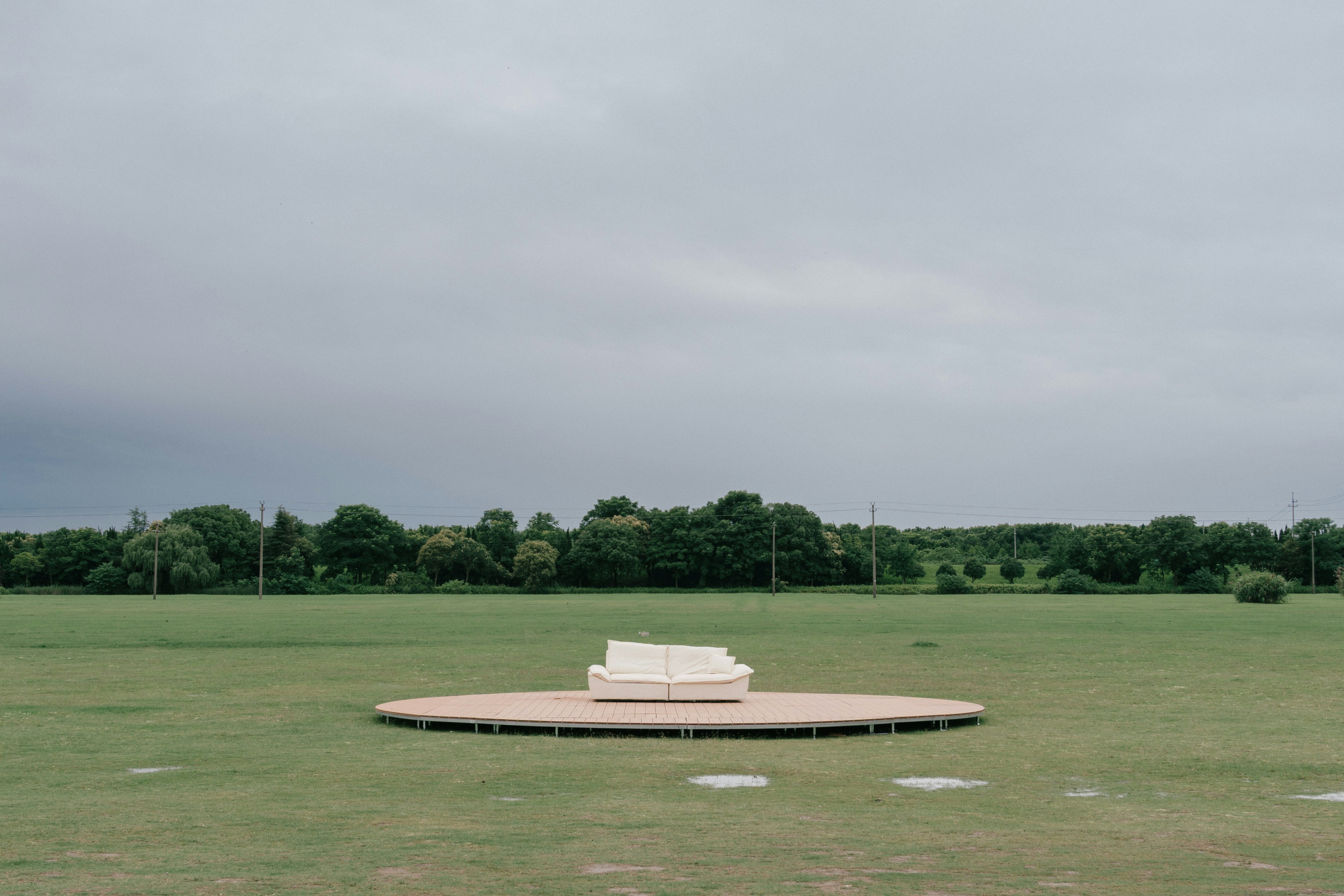 Paused in the Park: A Circular Stage for Silence