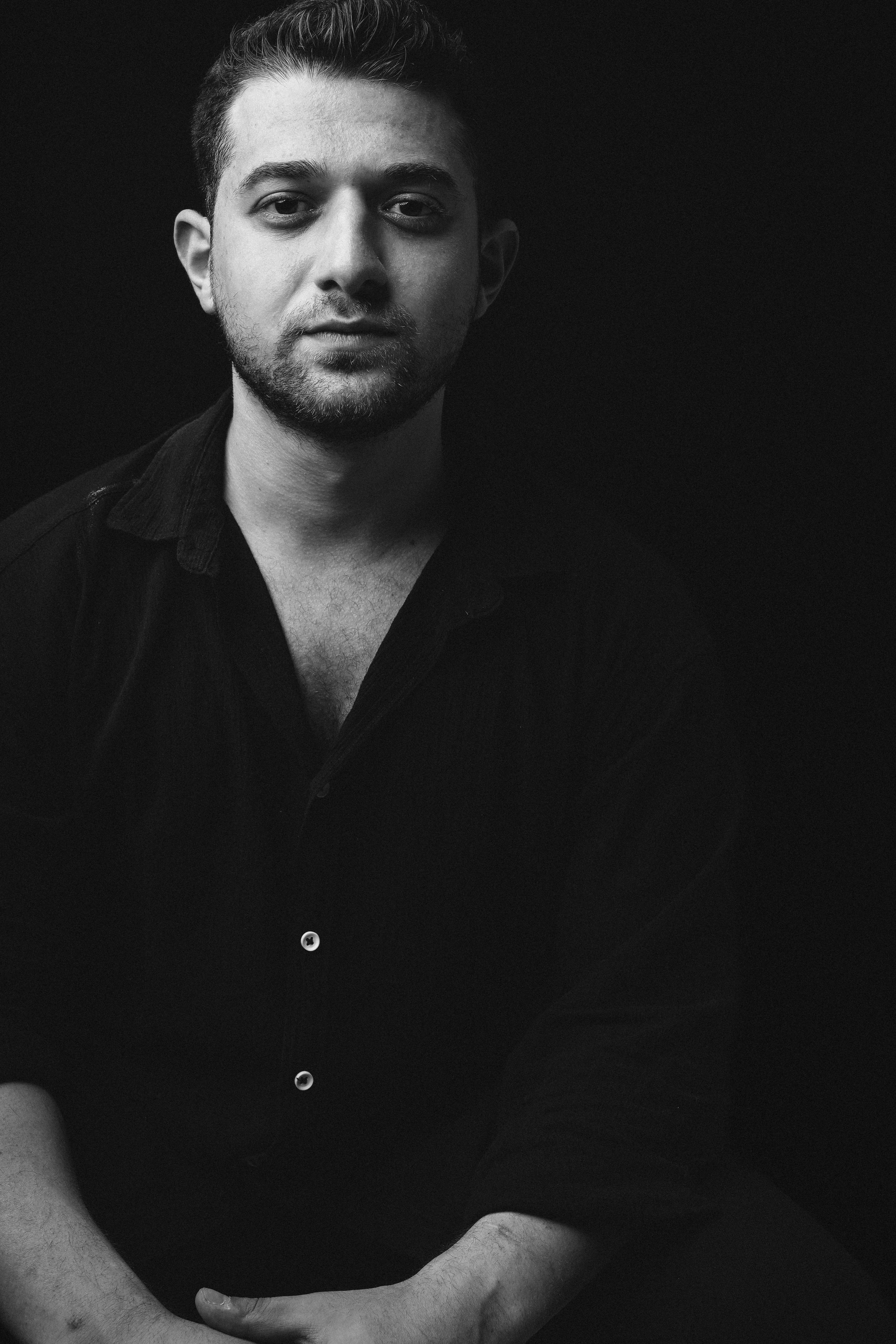 Monochrome Portrait: Quiet Confidence in Focus