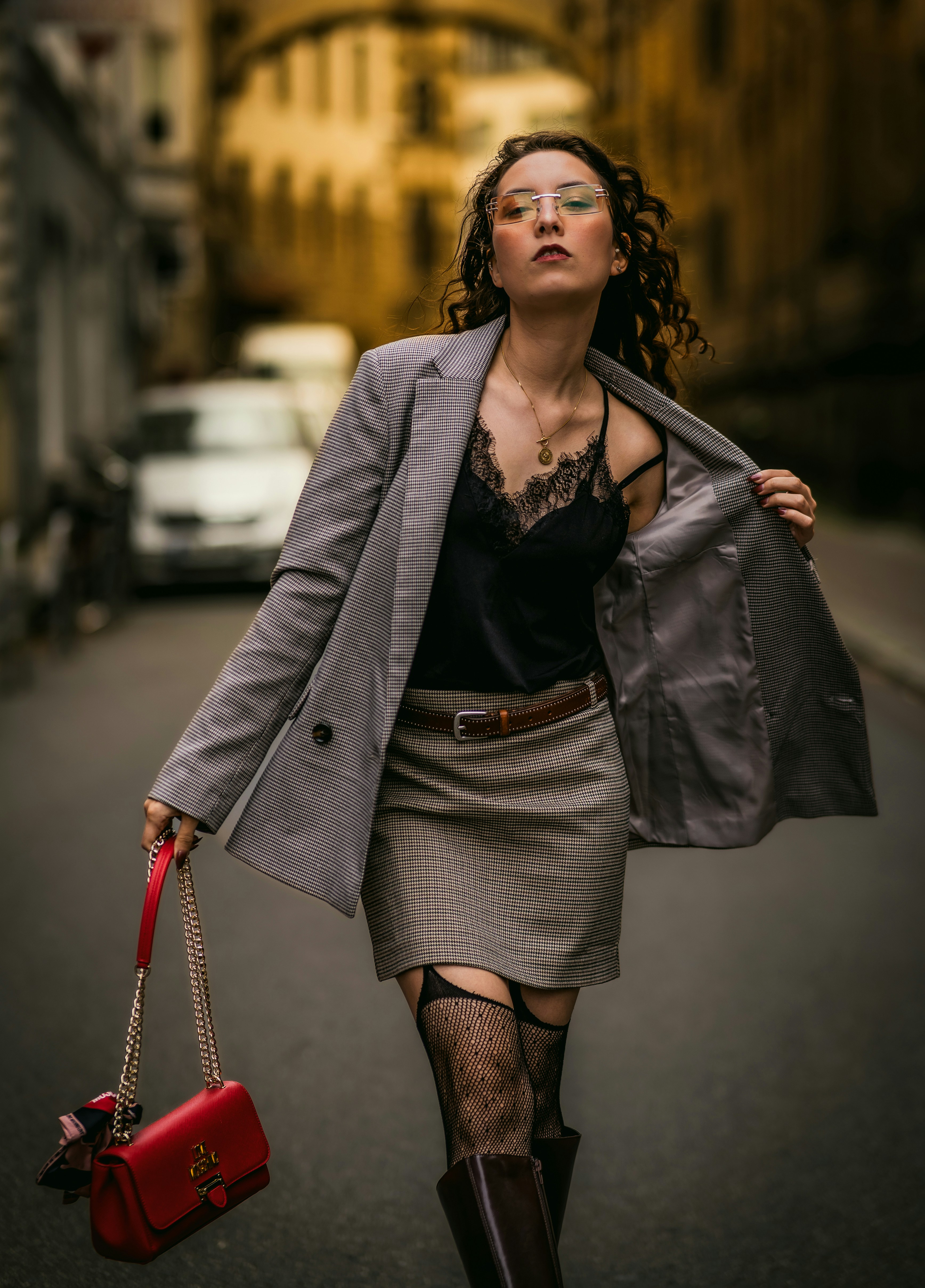 Citywalk in Confidence: A Portrait of Street Style and Grit