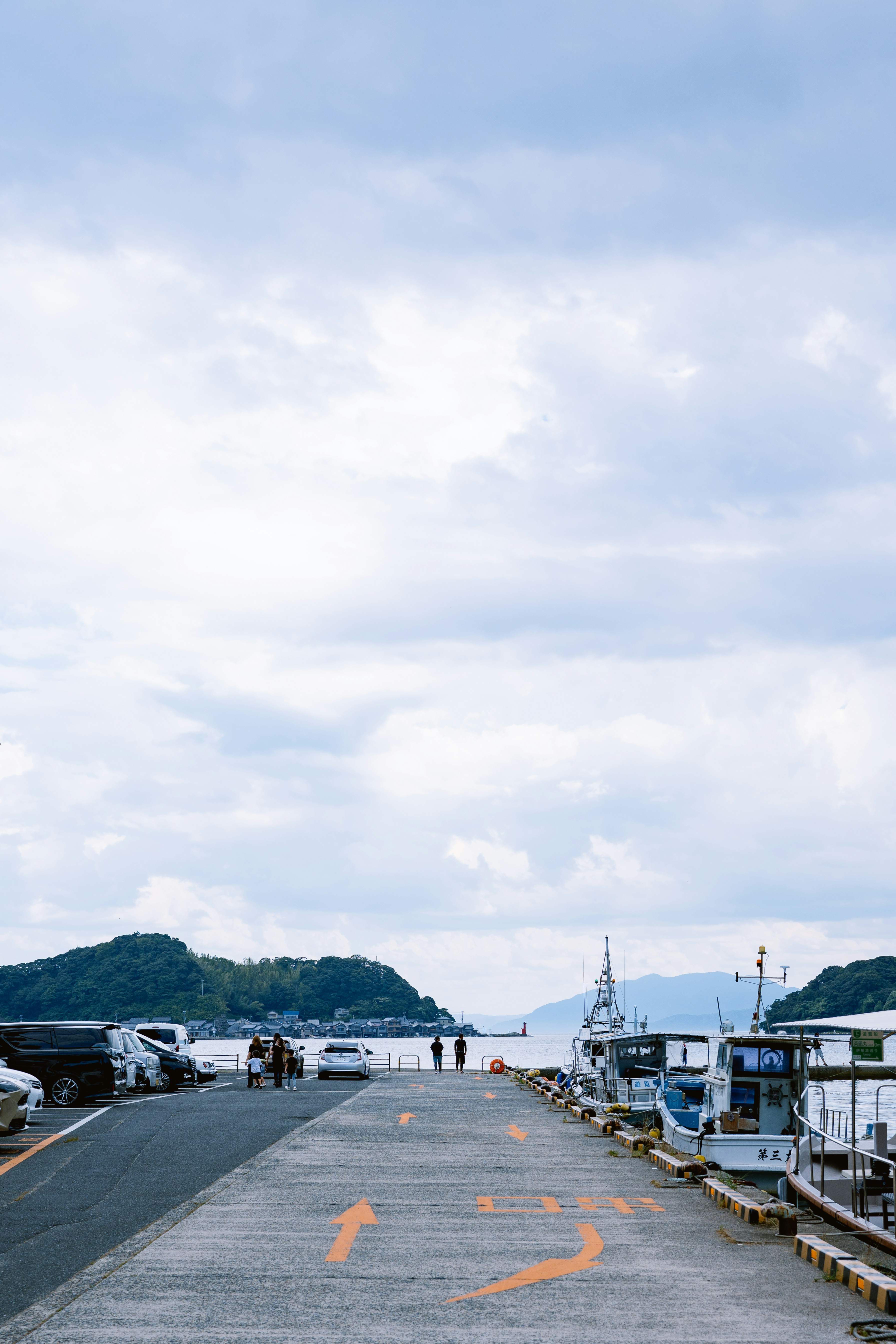 Harbor Approach: A Quiet Convoy Heading Toward the Open Sea