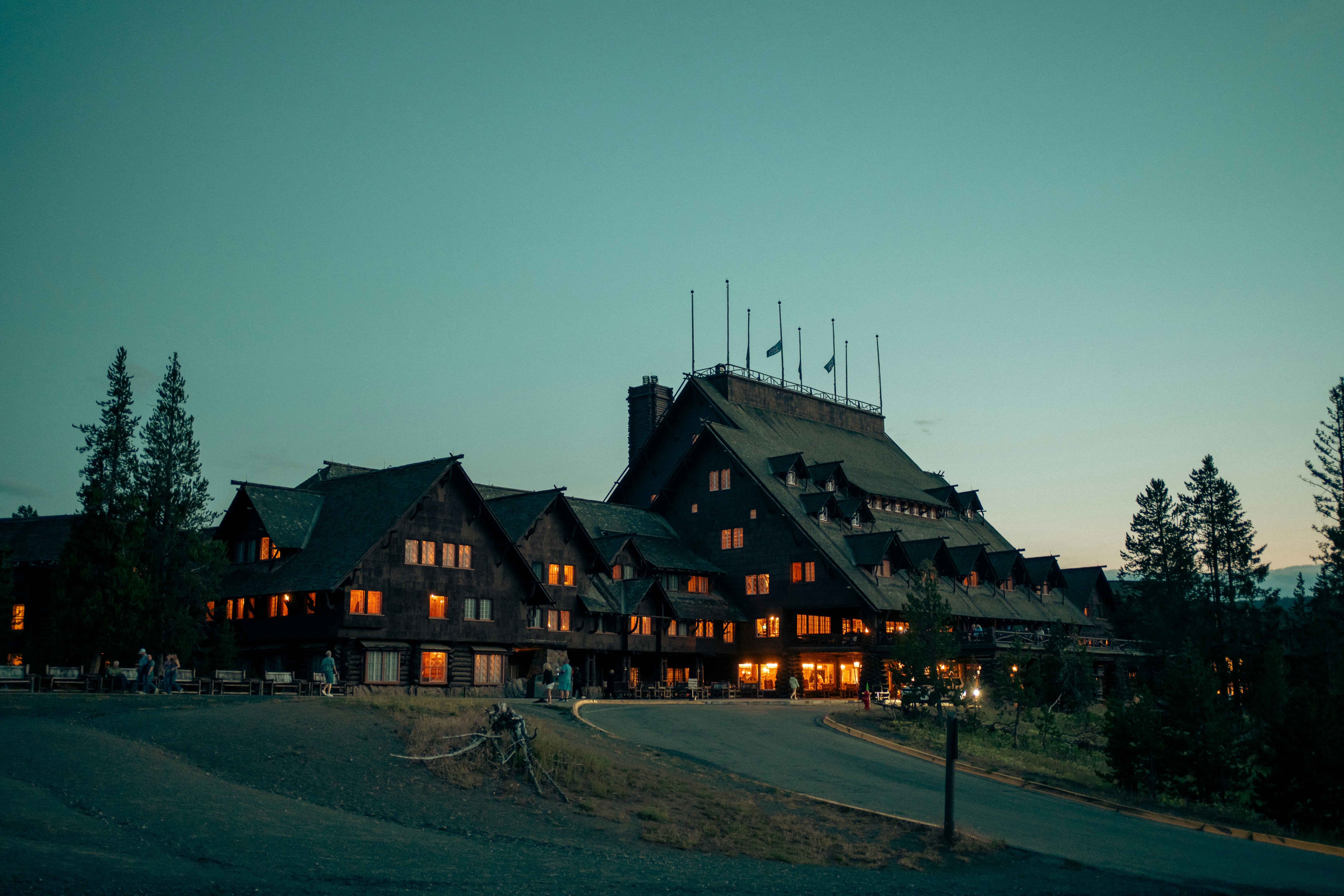 Warm Lodge Lanterns Beneath a Quiet Evening Sky