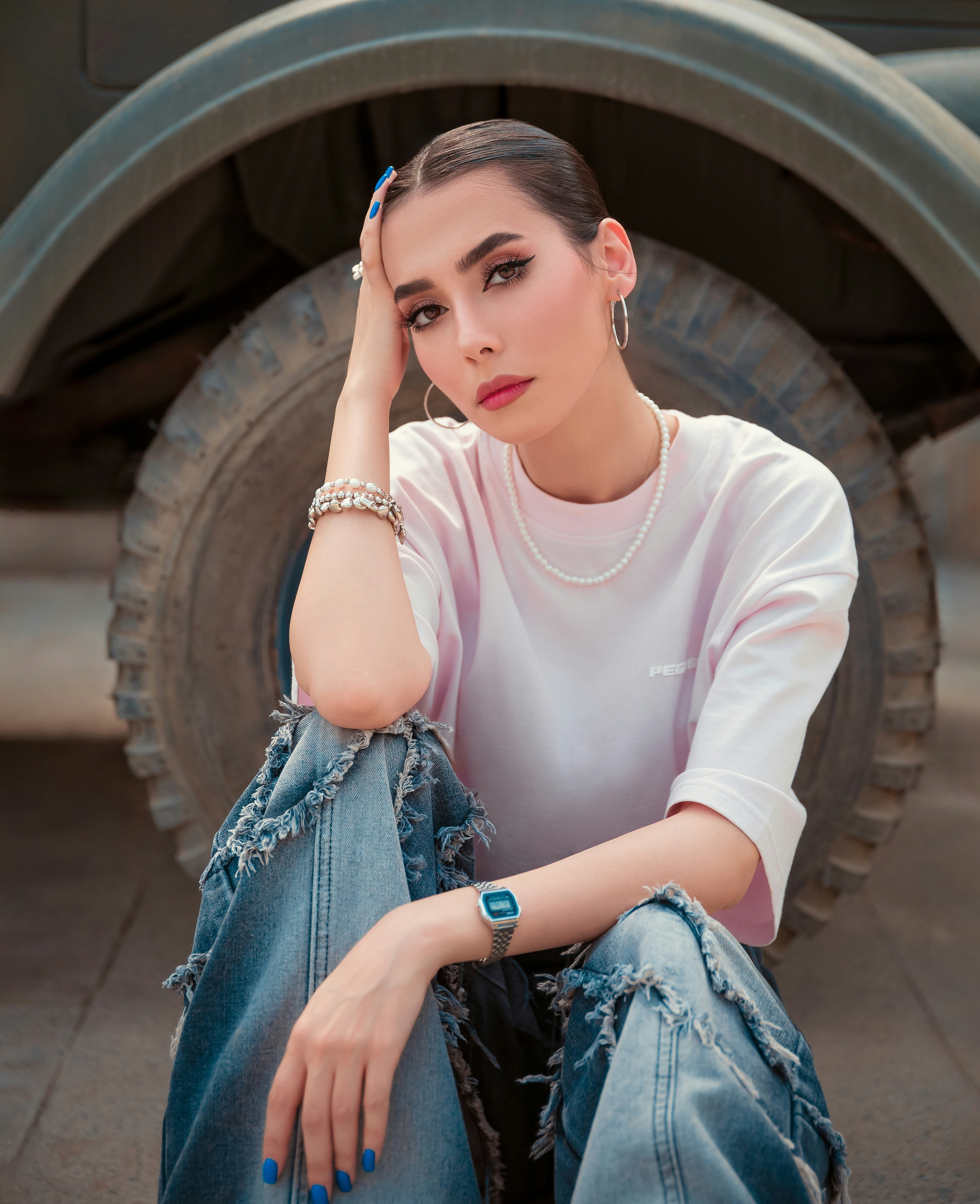 Quiet Confidence: Portrait of a Street-Style Muse