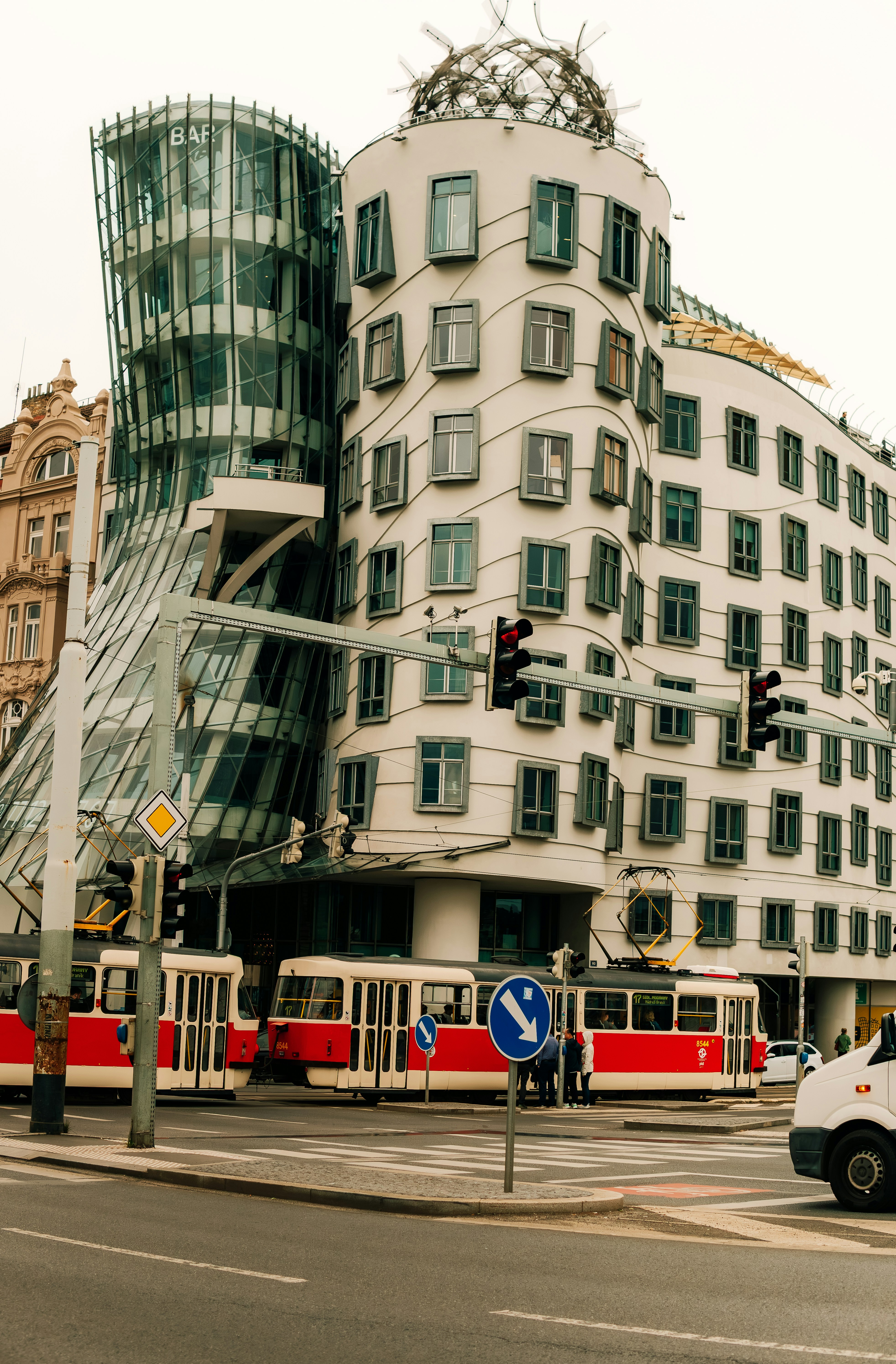 Undulating Facades and Streetcars: Gaudí-Inspired Curves Meet Urban Transit