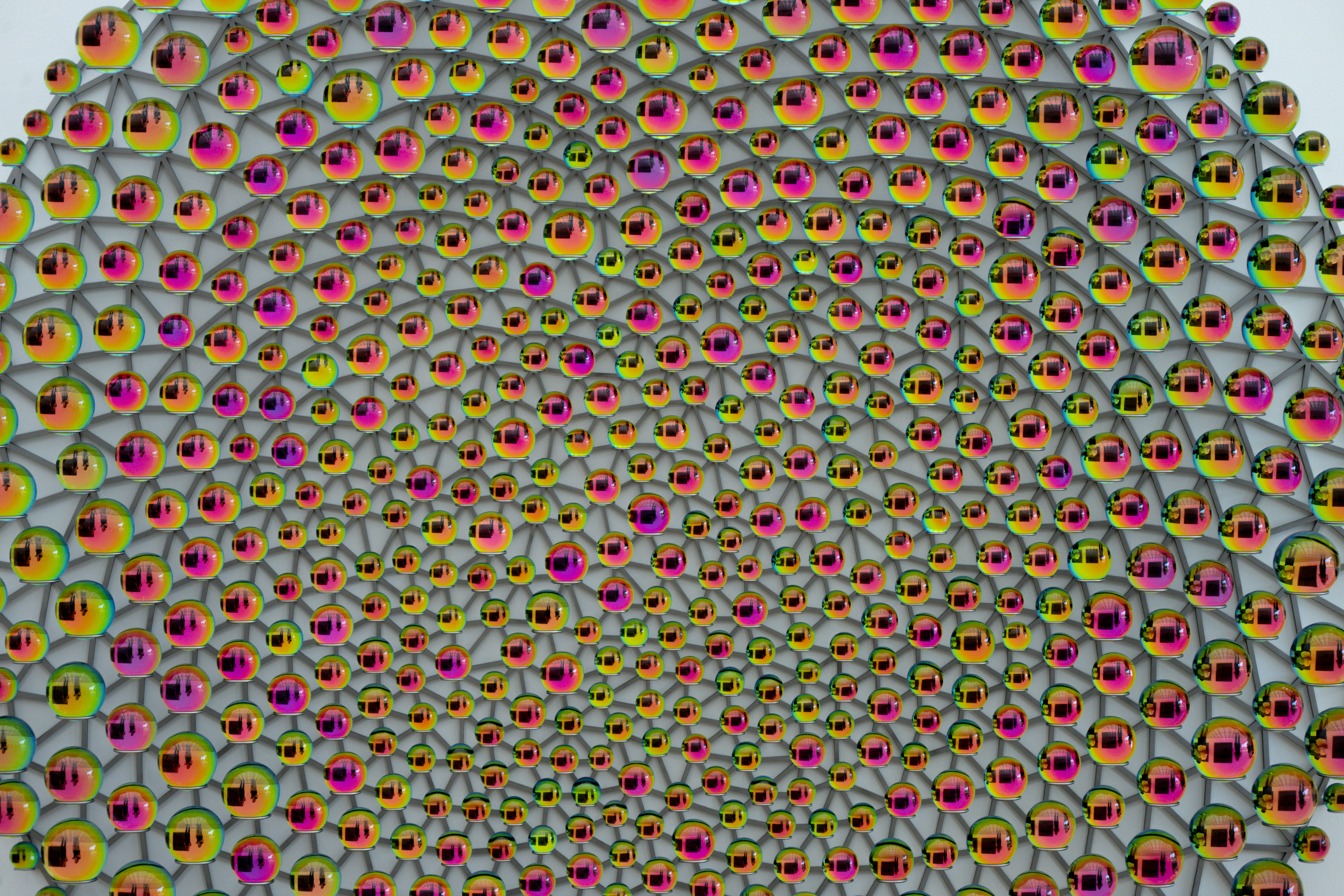 Eye Array: A Kaleidoscope of Repeated Orbits
