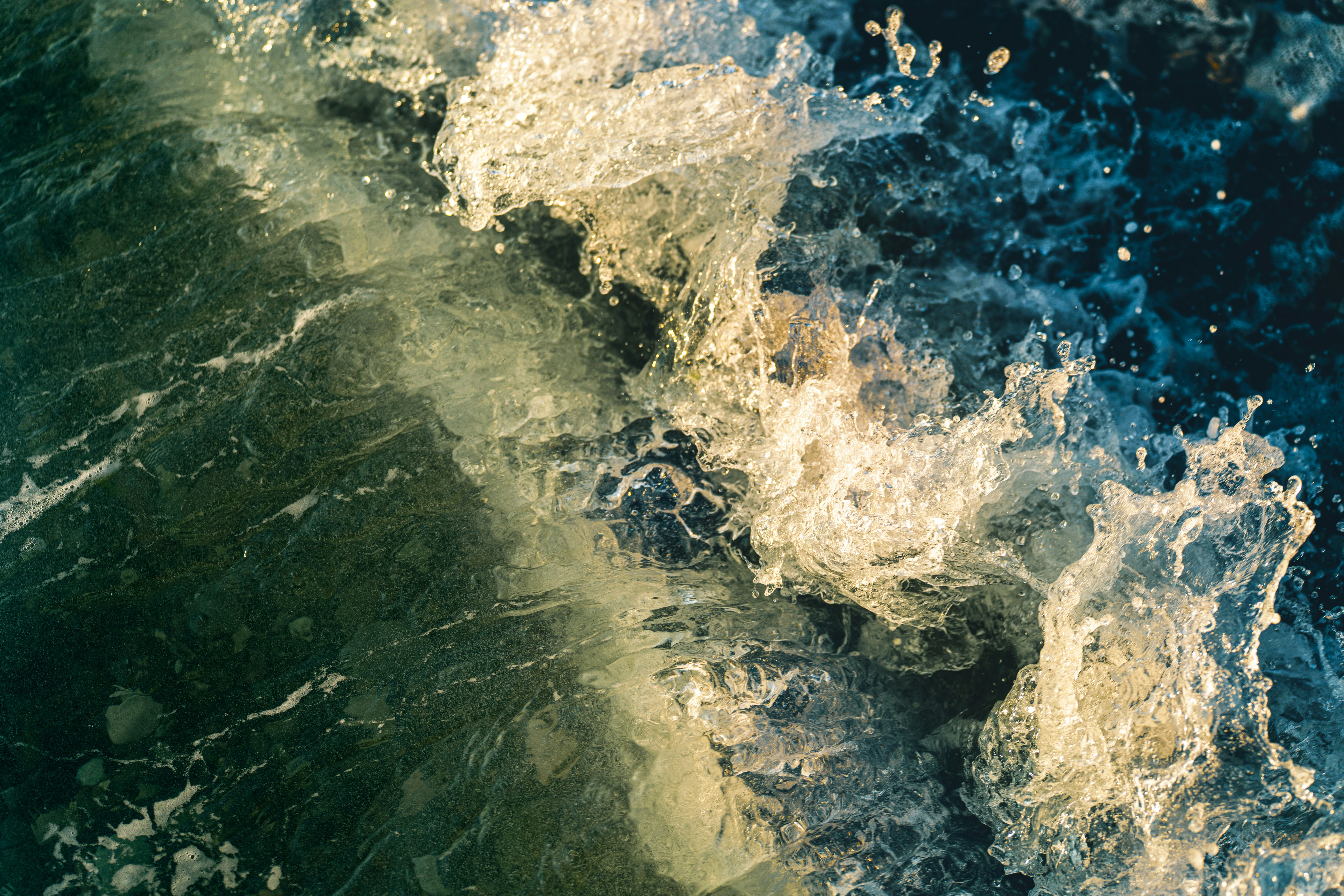 Turbulent Shoreline: A Wave’s Sculpted Crest