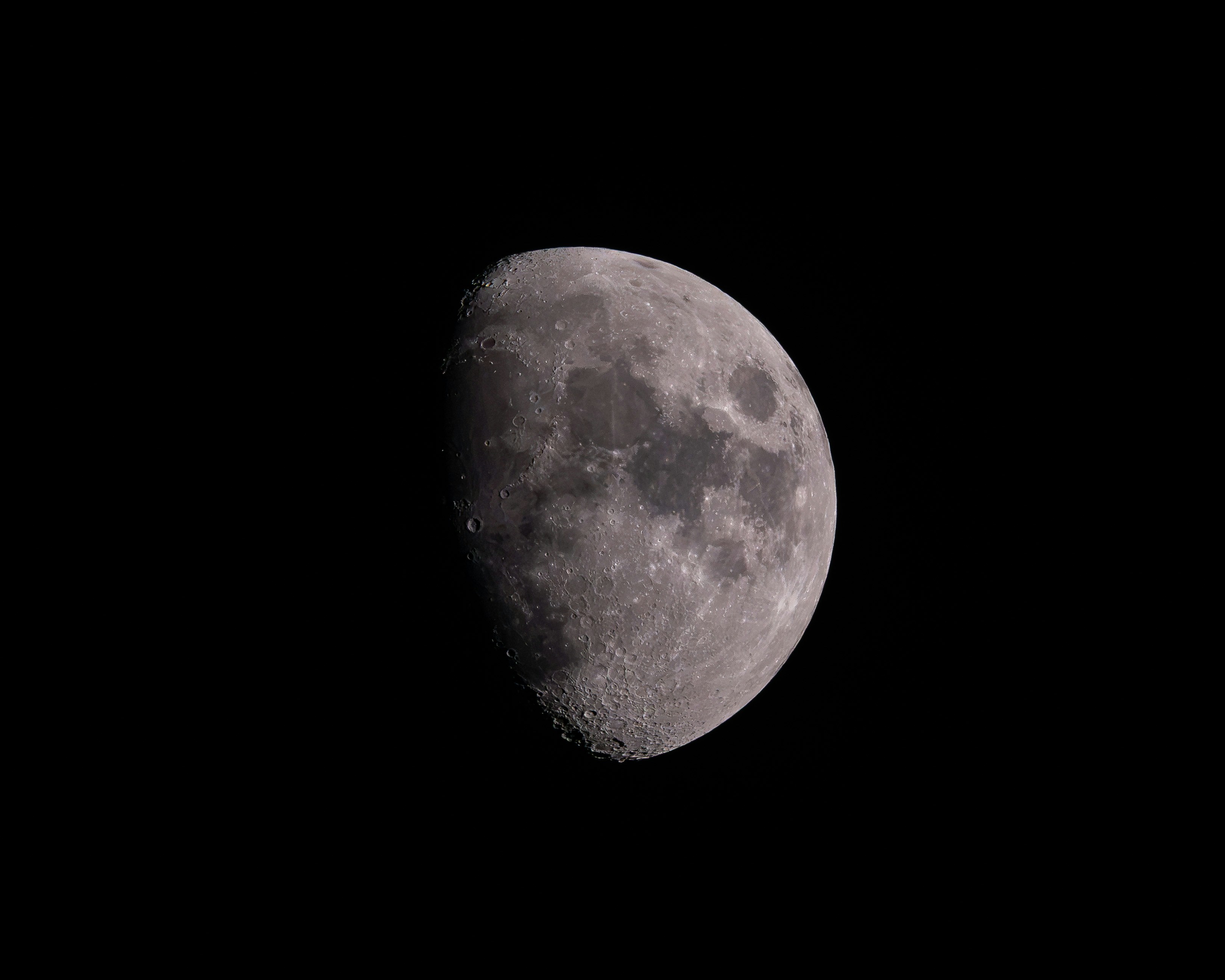 Lone Crescent: The Moon in a Quiet Night