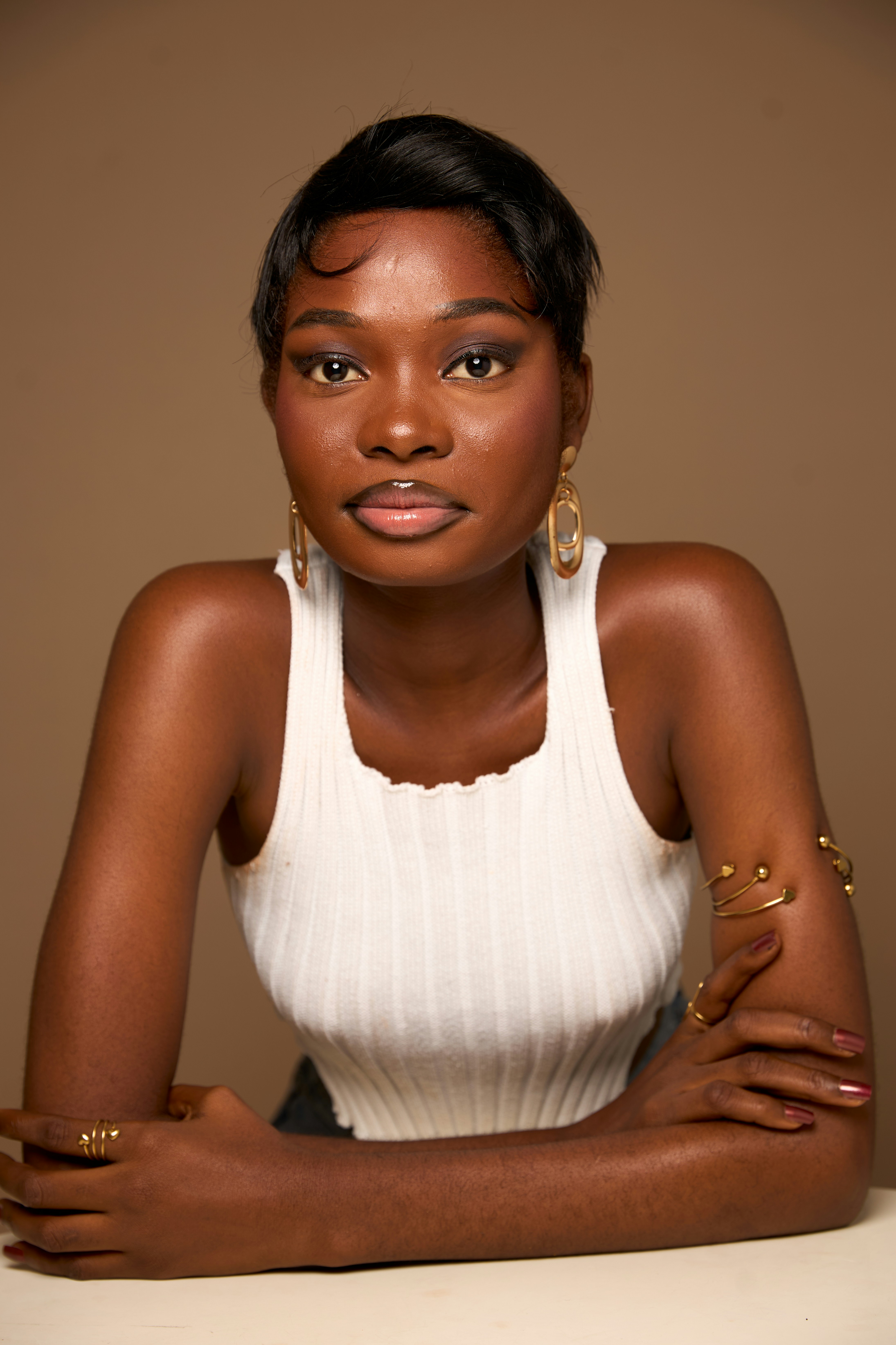 Elegance in Portrait: A Quiet Confidence in Warm Light