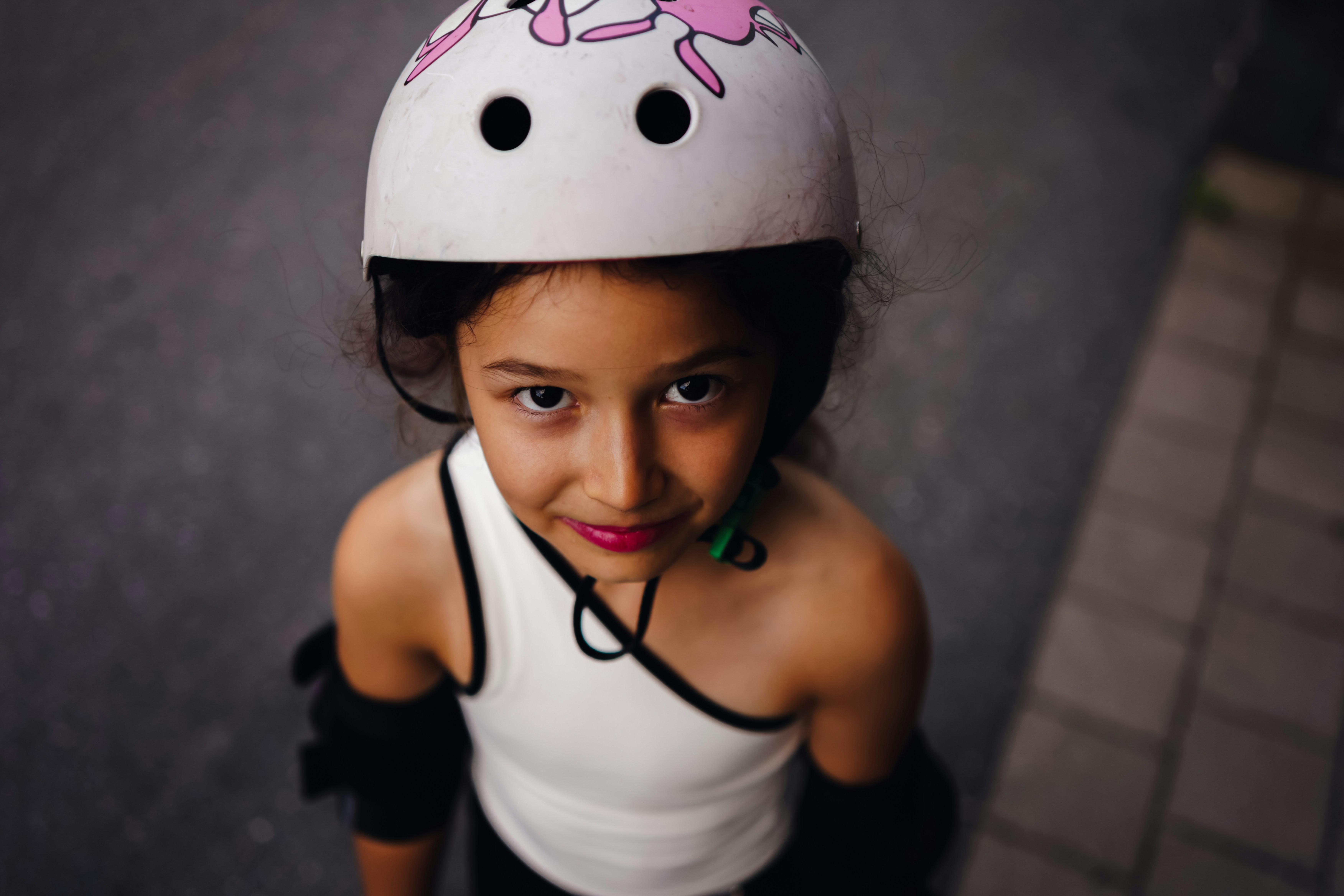 Bright-eyed Acrobat: Aerial Gaze Under a HELM of Colors