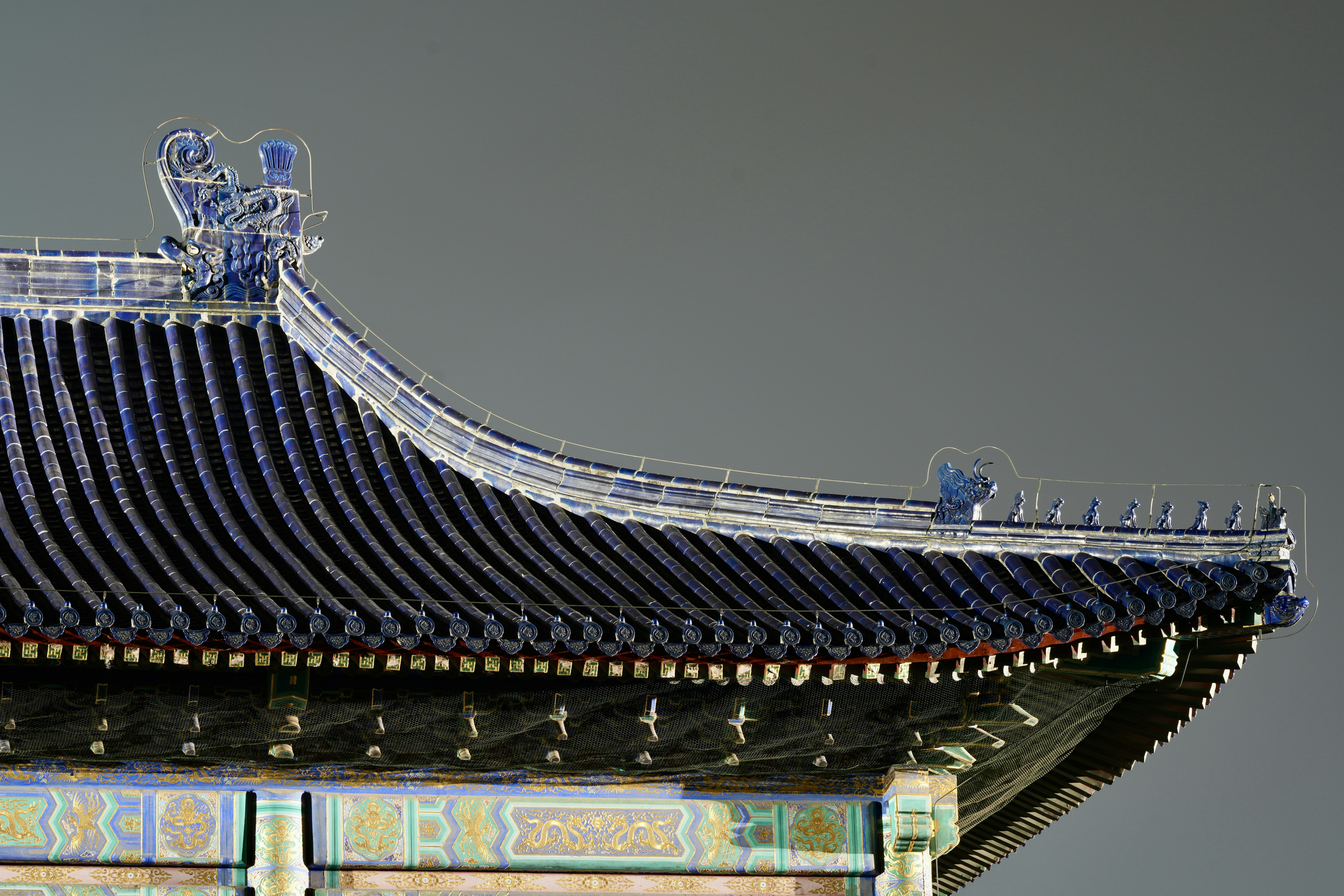 Curved Tile Crest: A Traditional Roof up-close