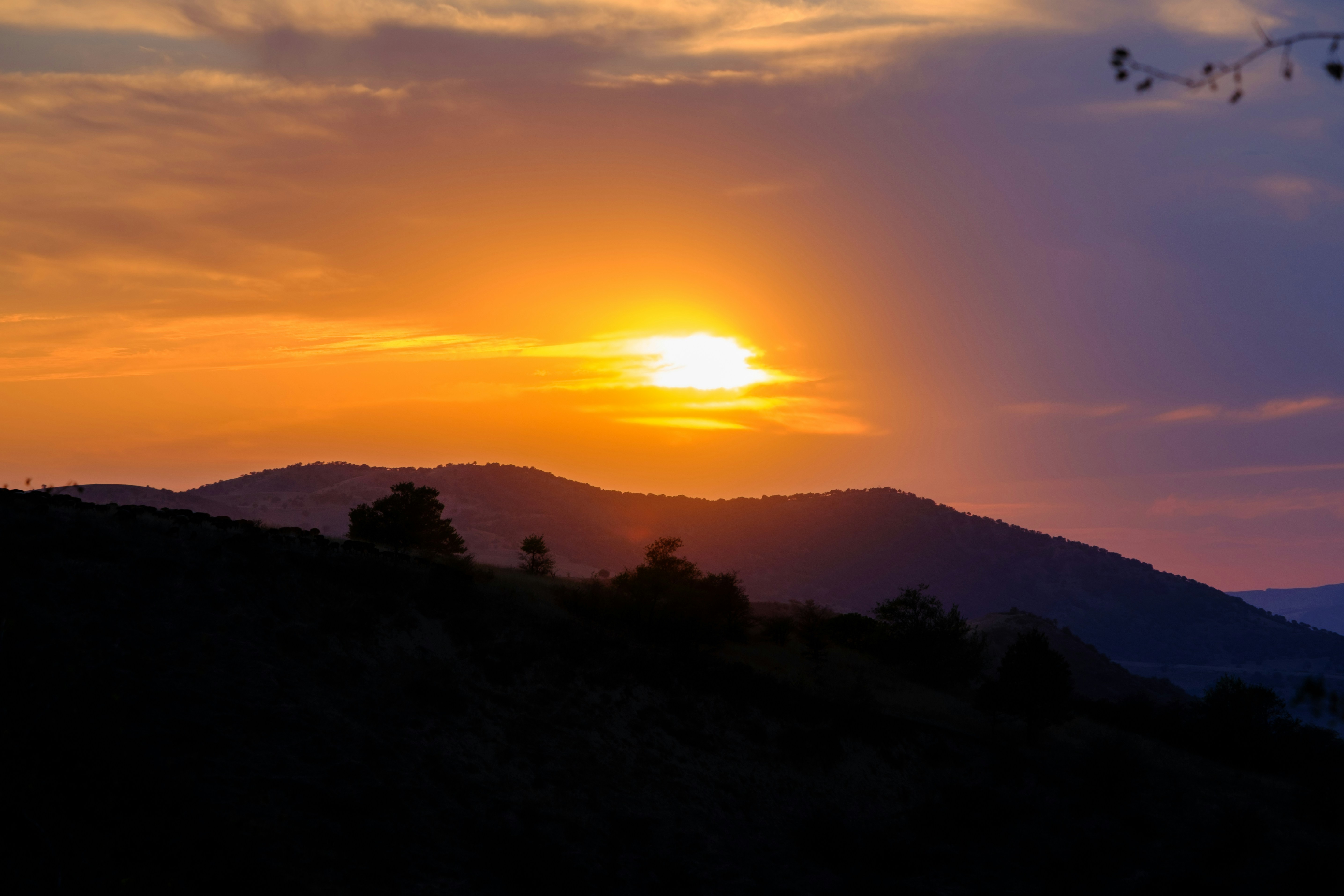 Sunset Ridge: Echoes of Dusk Between Hills