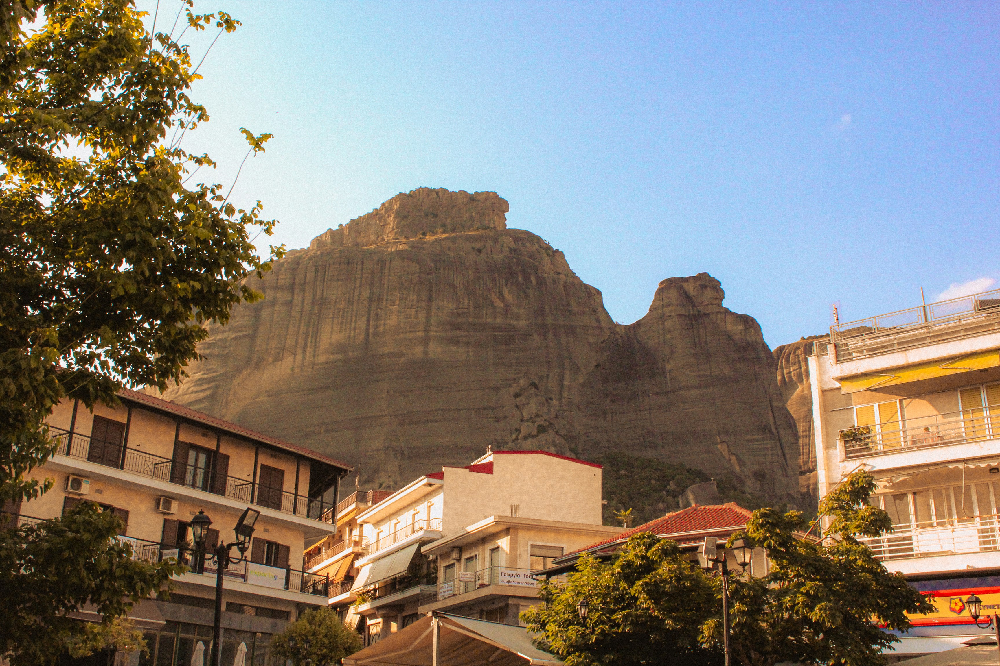 Urban Town Meet at the Foot of the Cliffs