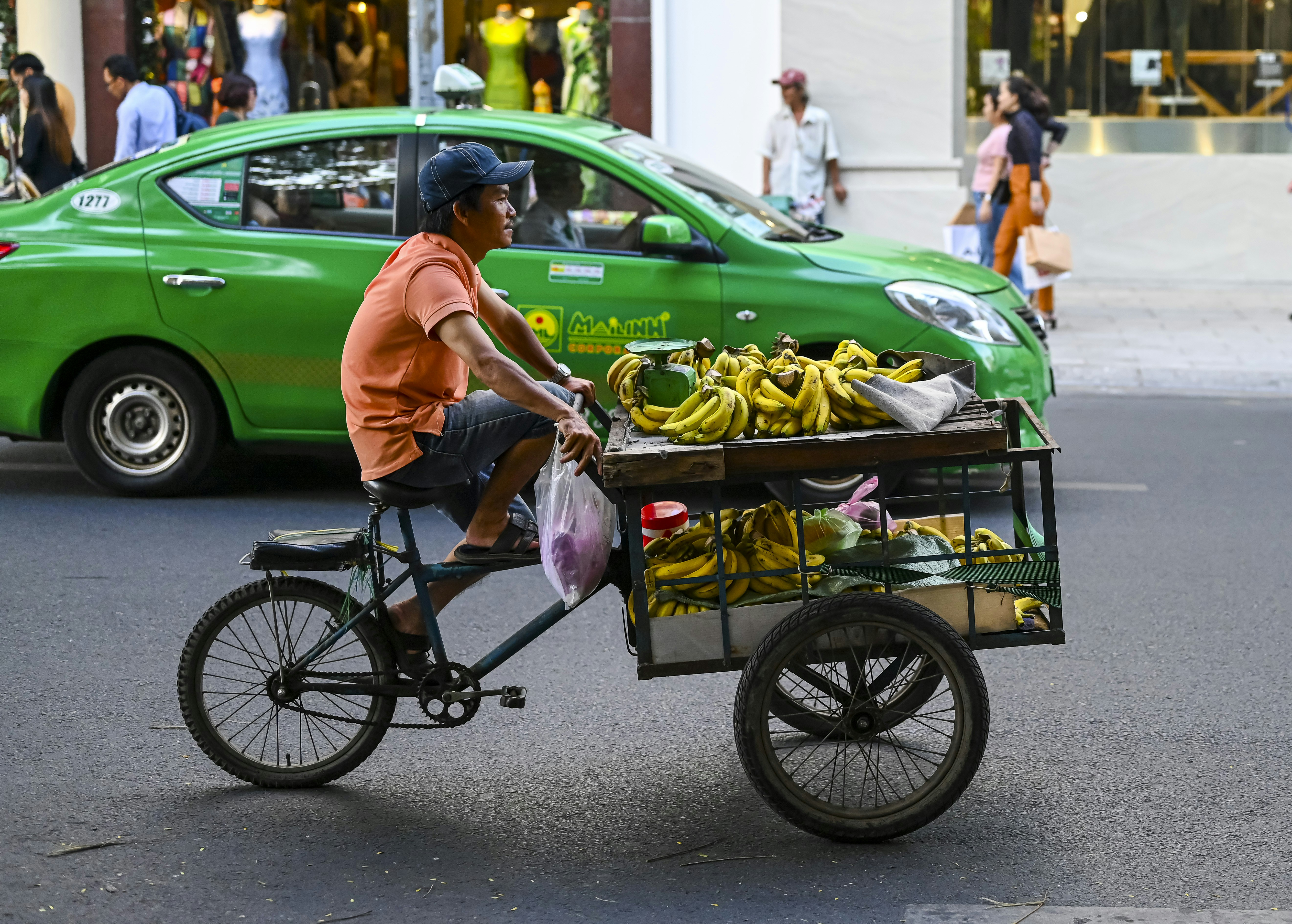 Banana Street Cart in Motion