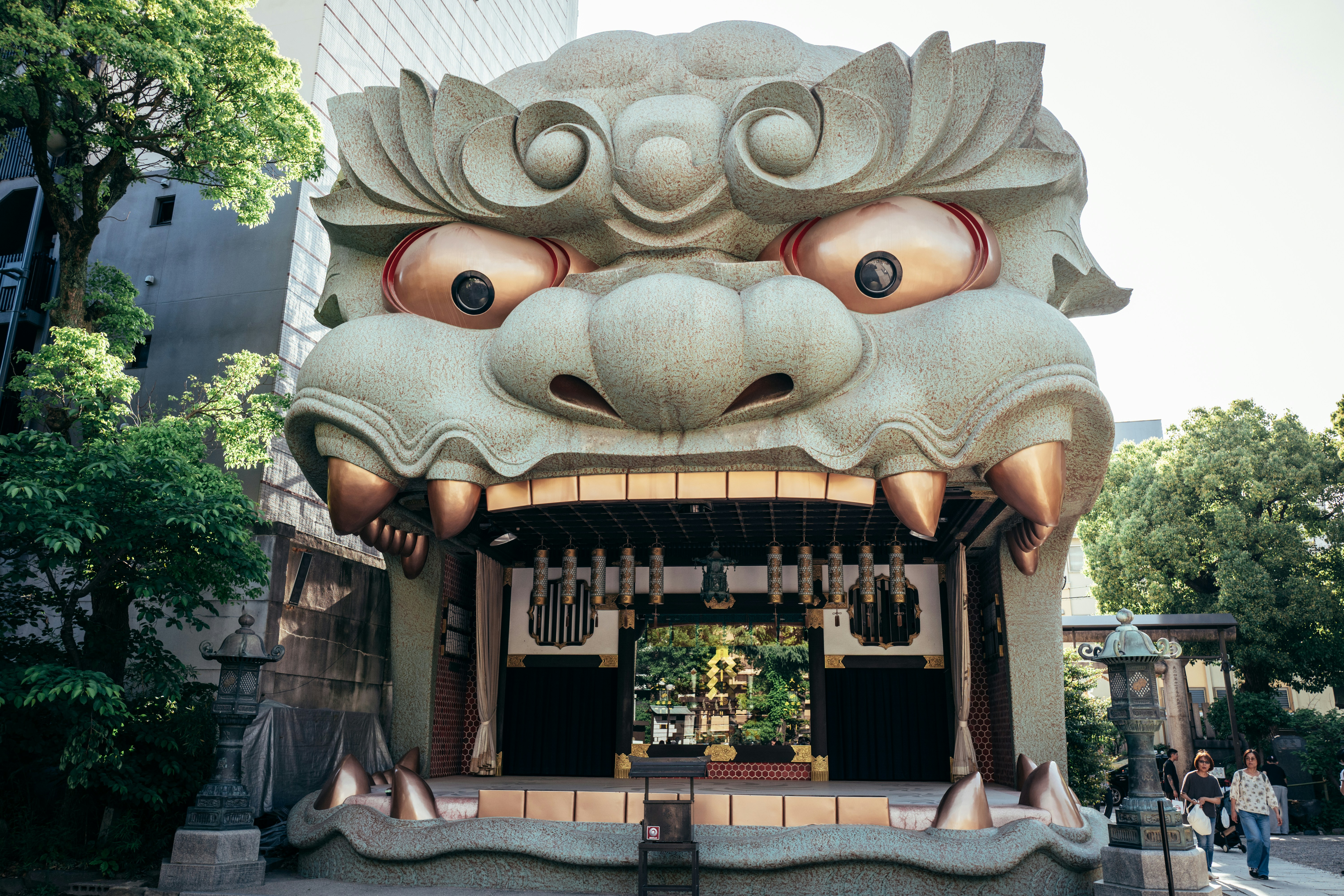 Gaze Through the Dragon’s Gate: Entrance to a Stony Threshold