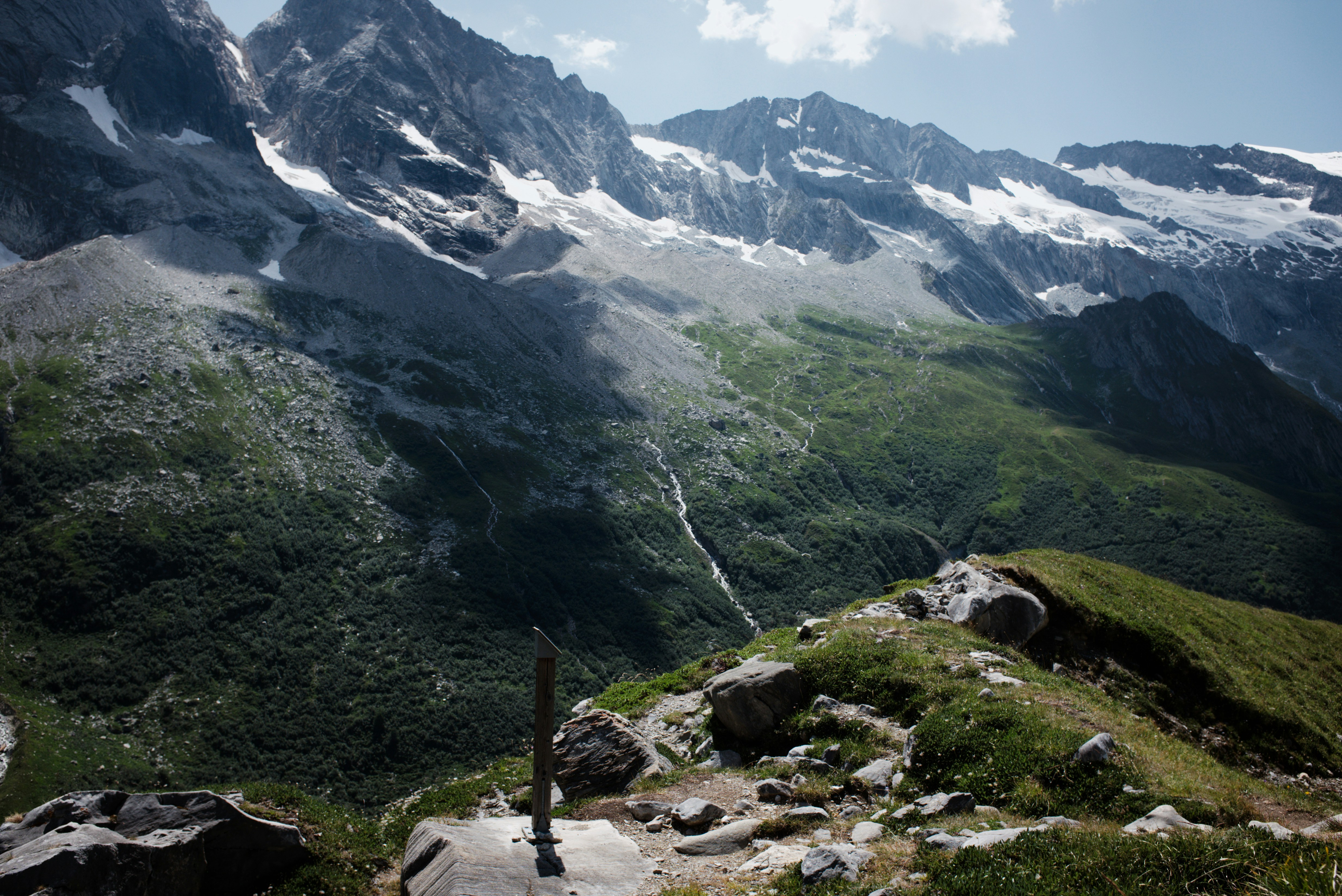 Ridge Overlook: A Stairway Between Snow and Stone