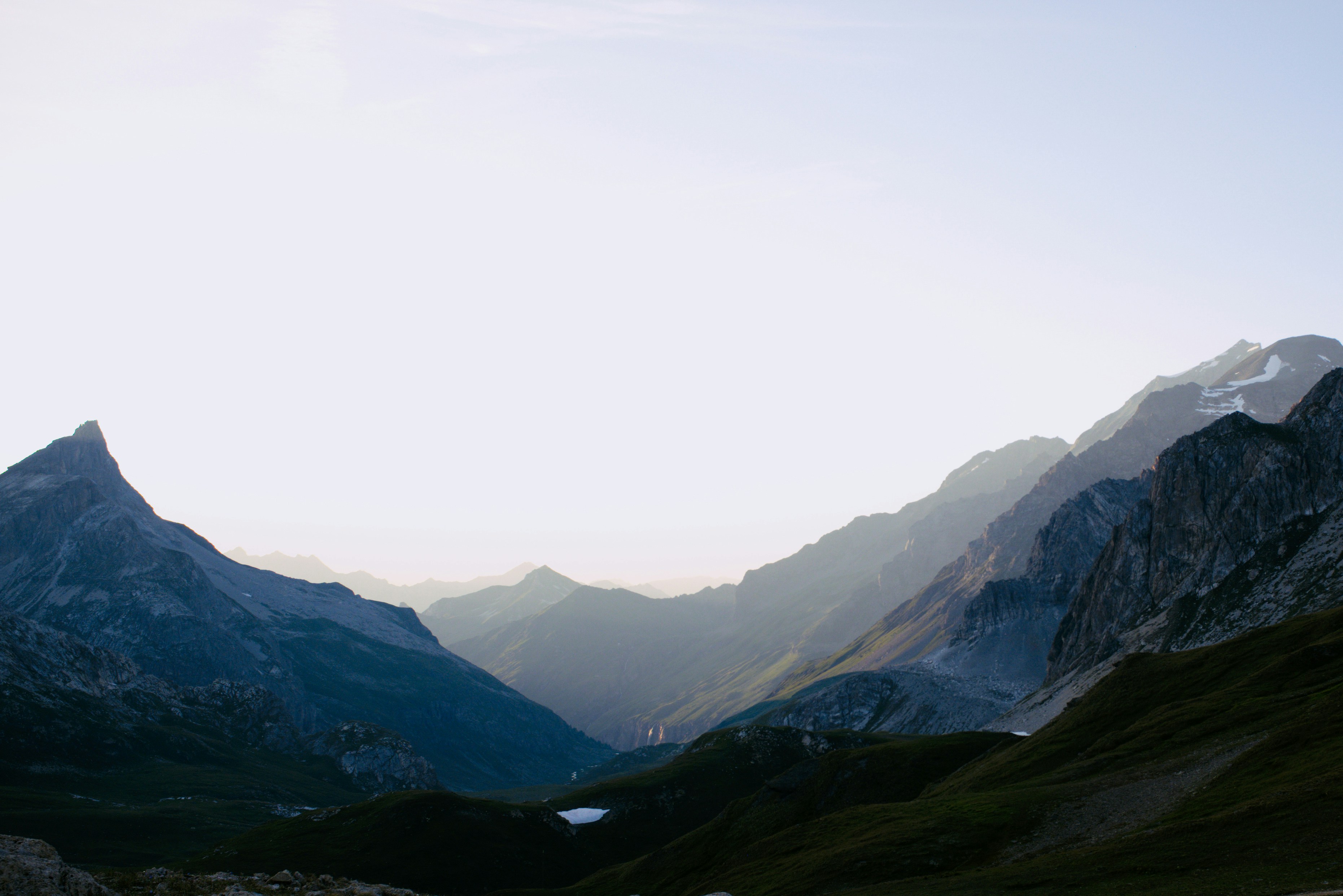 Echoes of the Valley: A Quiet Ascent Through Mountain Light