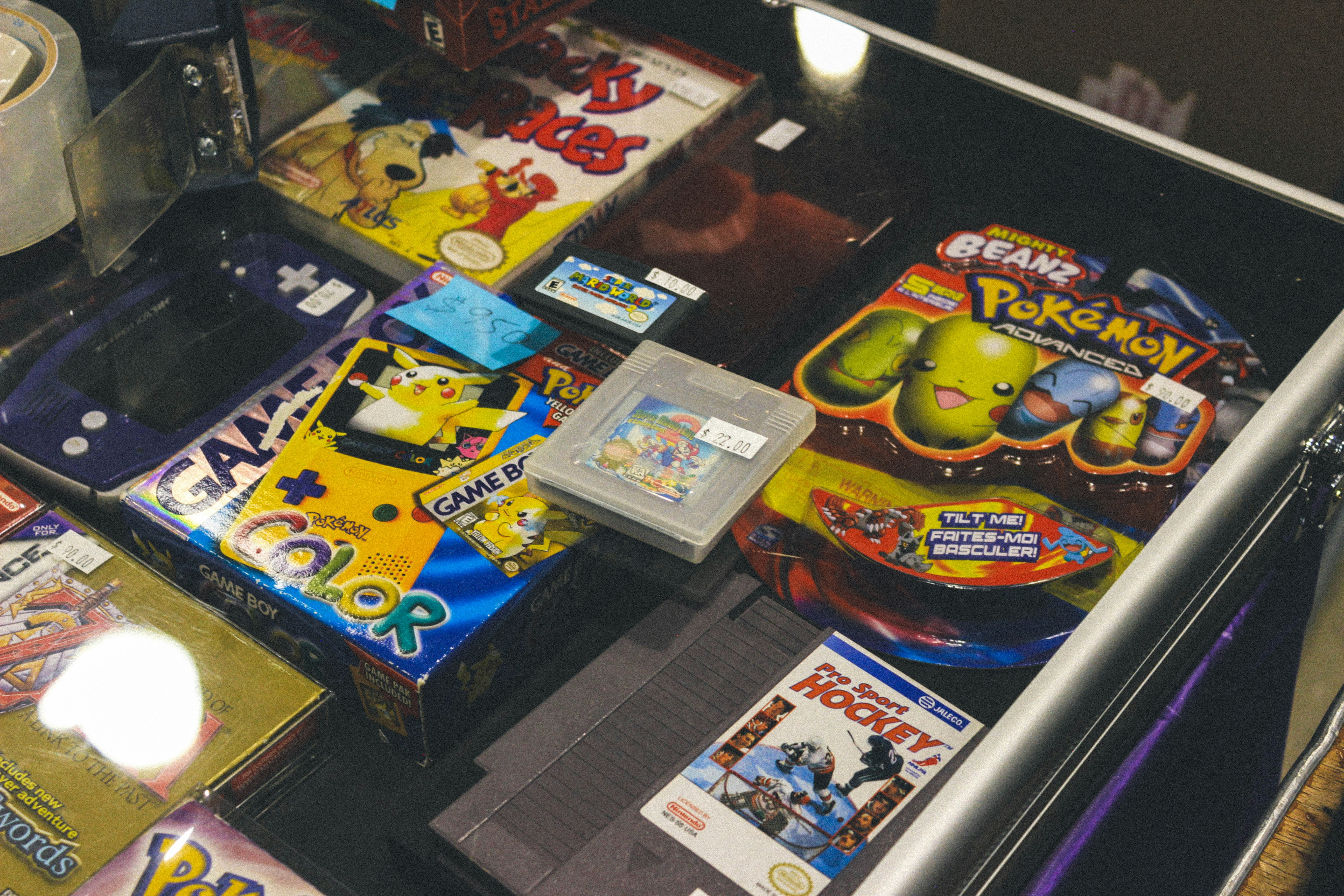 Retro Game Shelf: A Glimpse into Handheld Classics