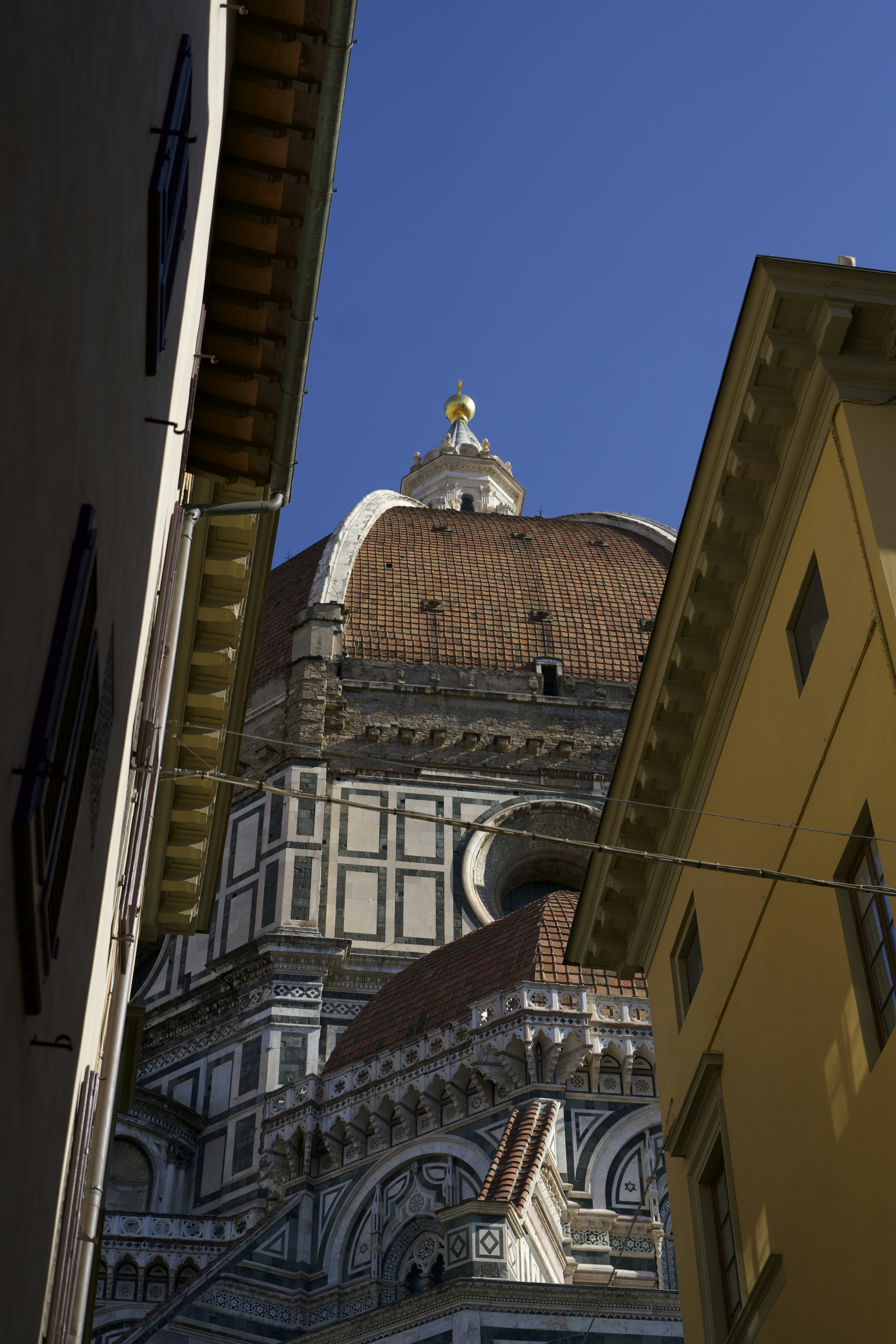 Golden Dome Between Narrow Angles