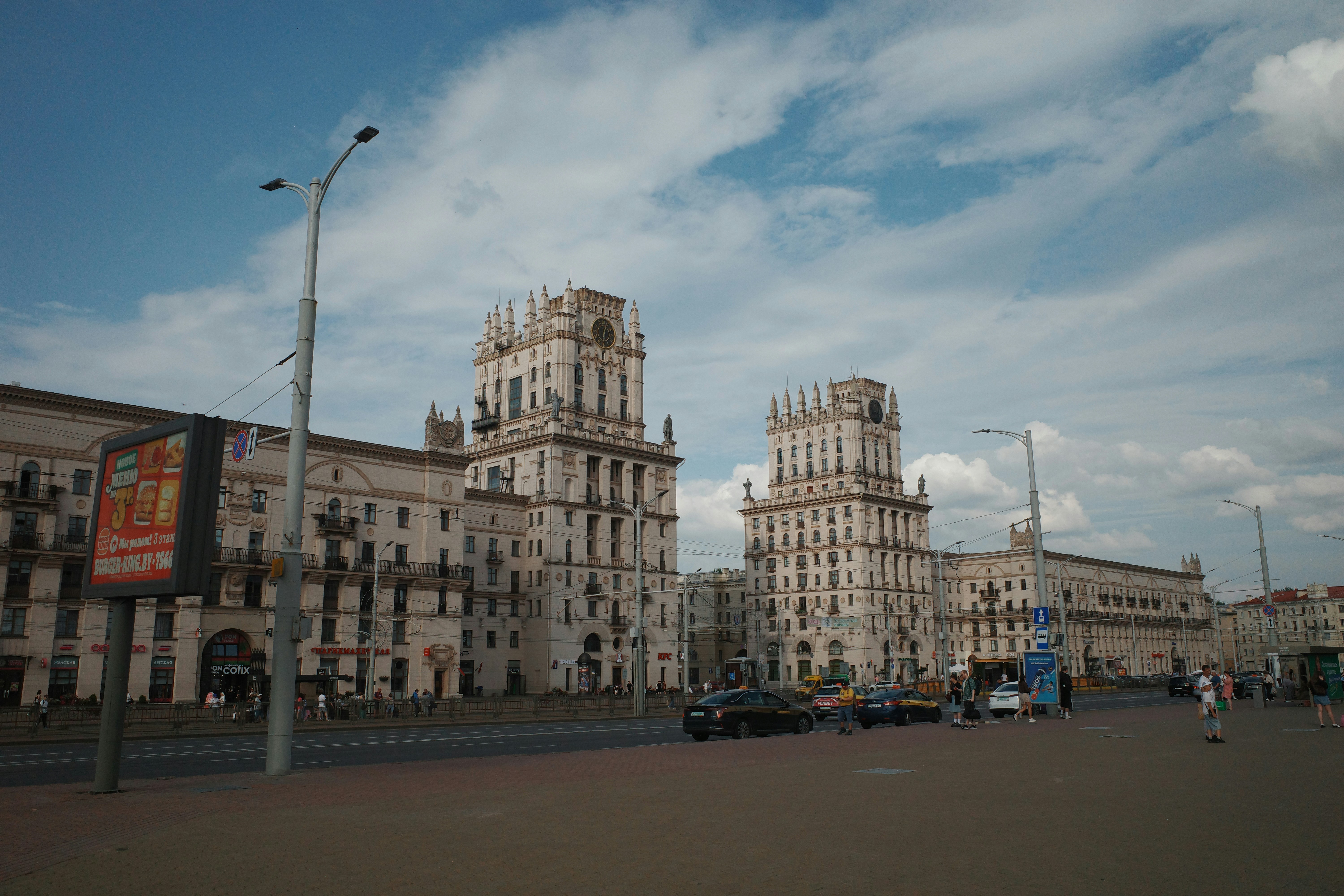 Twin Towers at Triumph Square: A Sunlit City Gate