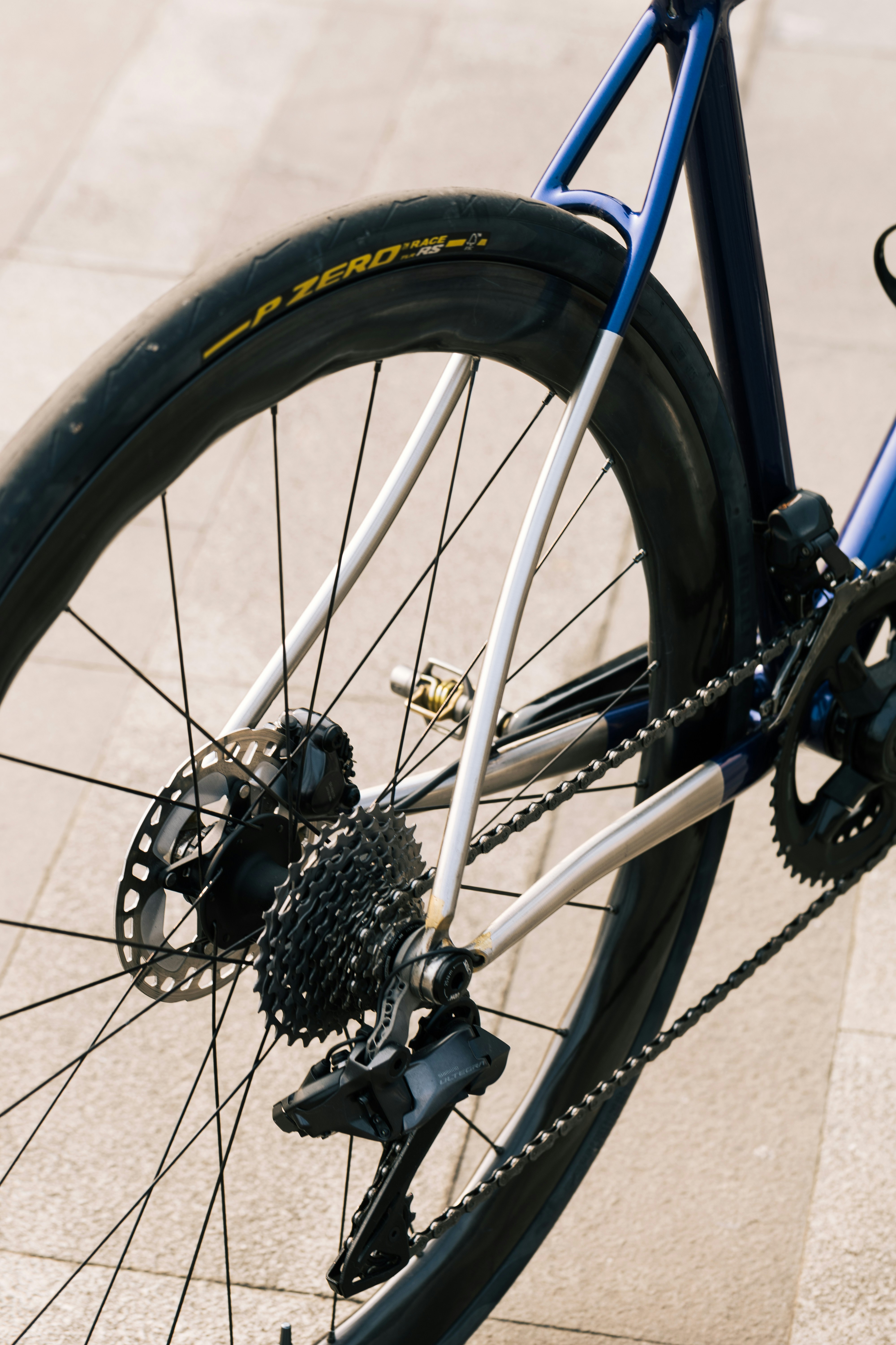 Rear Wheel Symphony: Chain, Cassette, and Disc in Focus