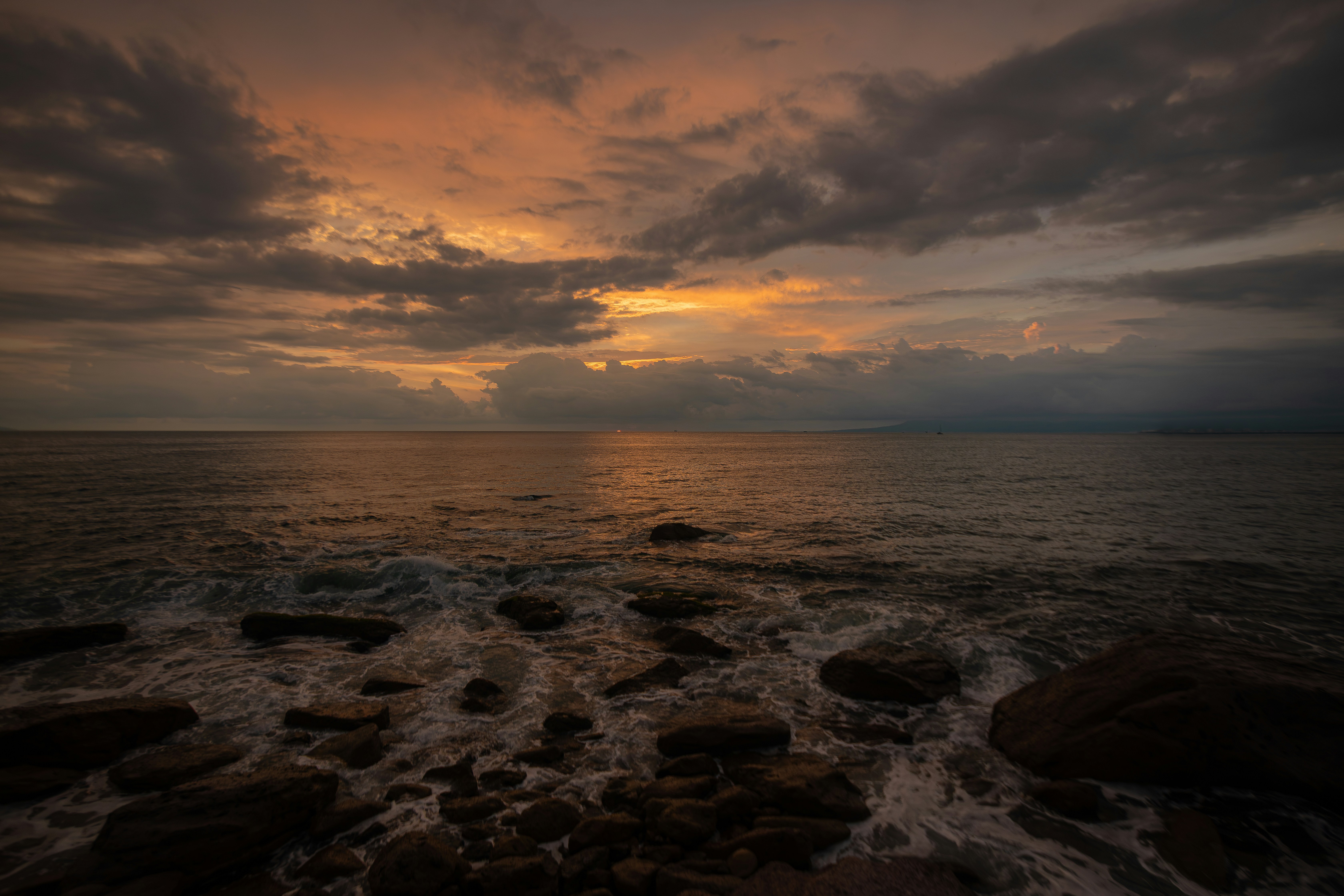 Horizon Ember: Ocean Against a Velvet Sunset