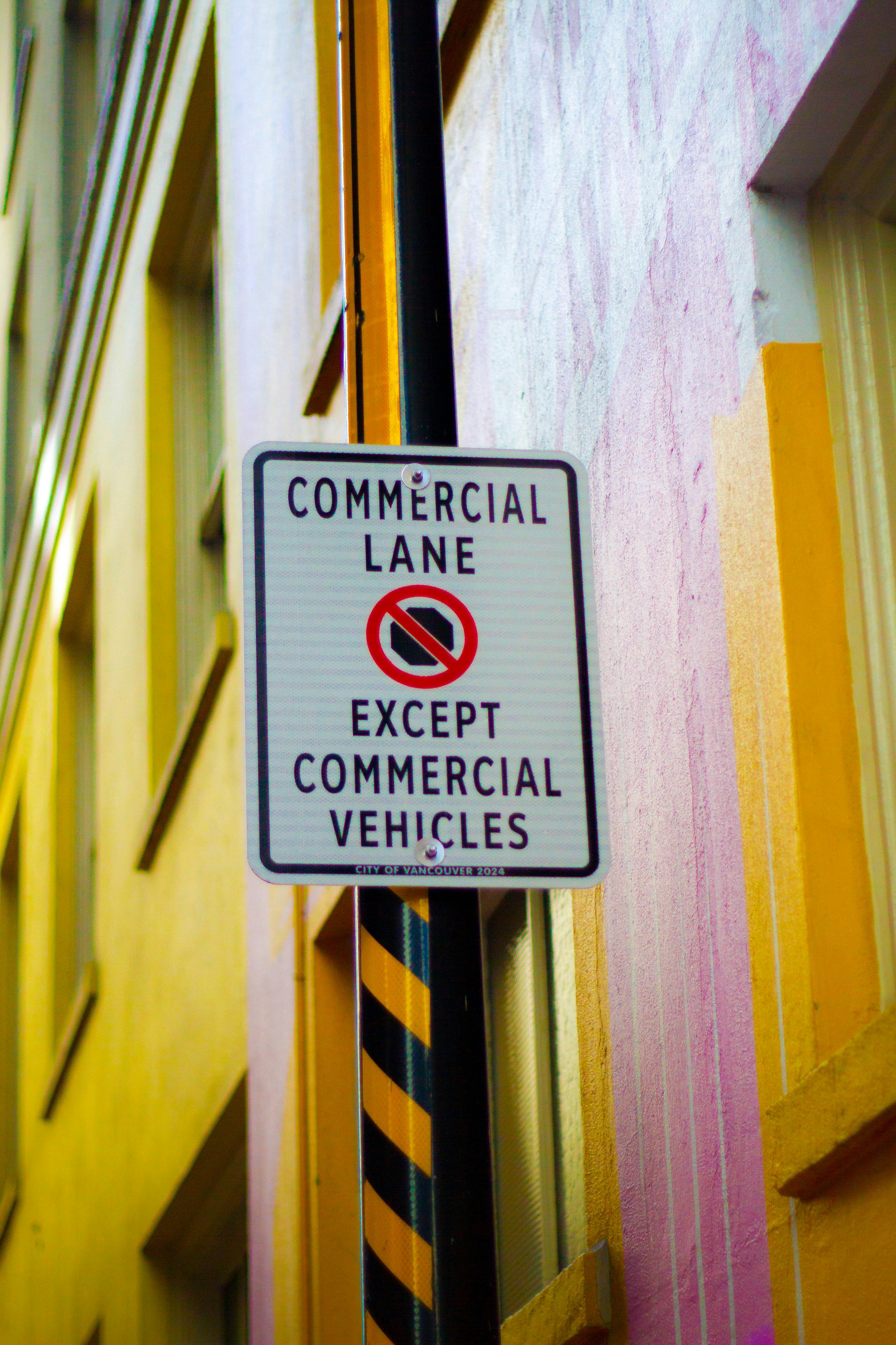 Commercial Lane Signway: No Parking for Vehicles