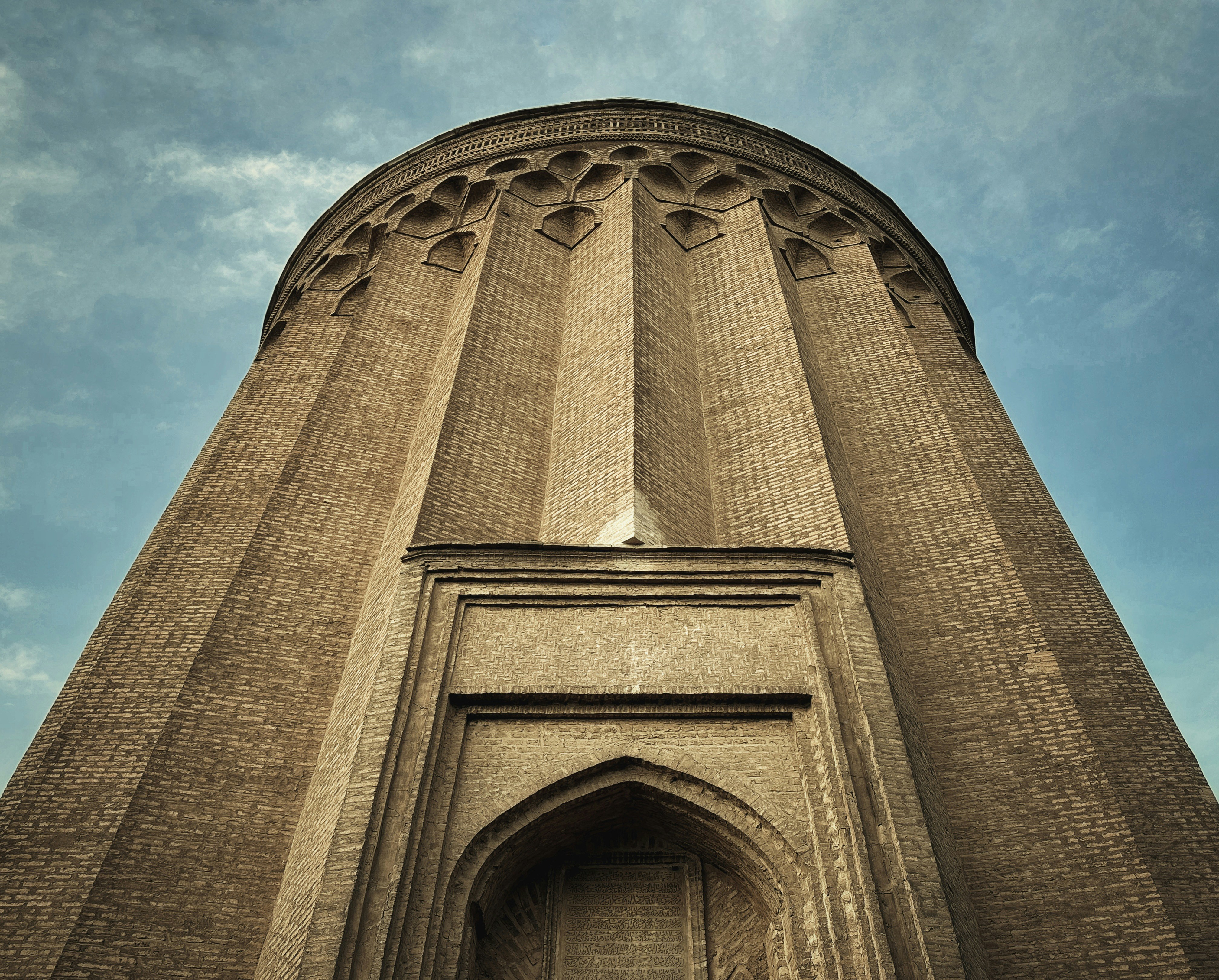 Towering Brickwork: A Monumental Facade Reaching Toward the Sky