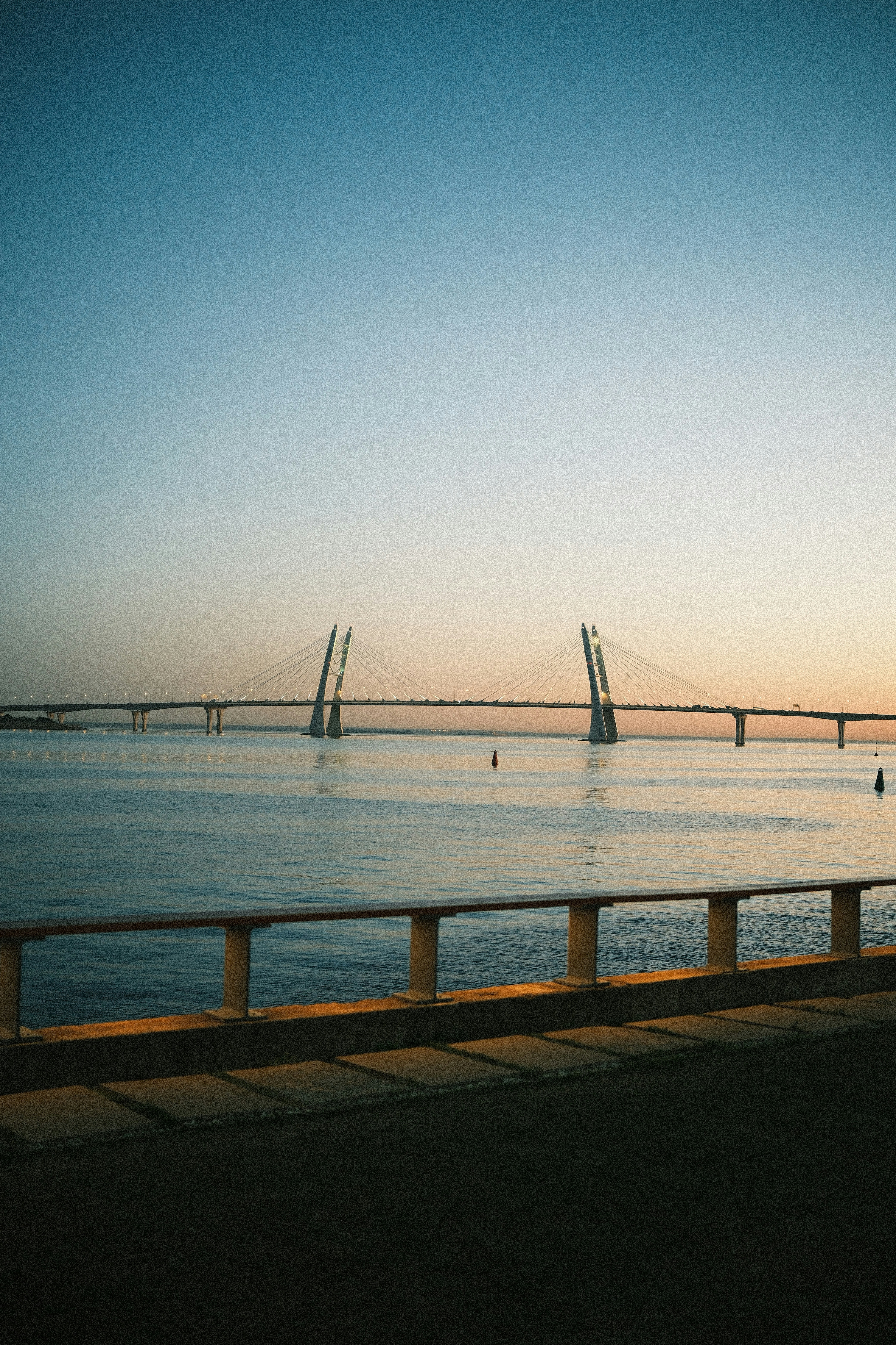 Calm Tide, Cable‑Patterned Horizon