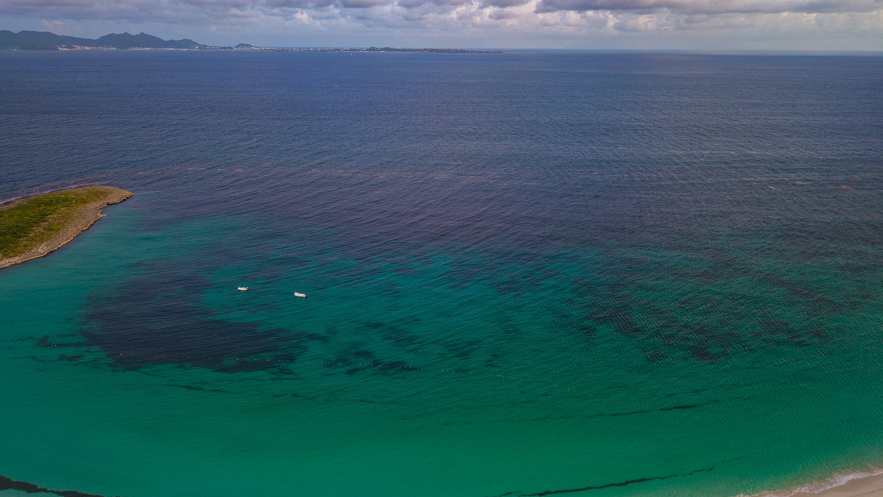 Emerald Reef Gaps from Above
