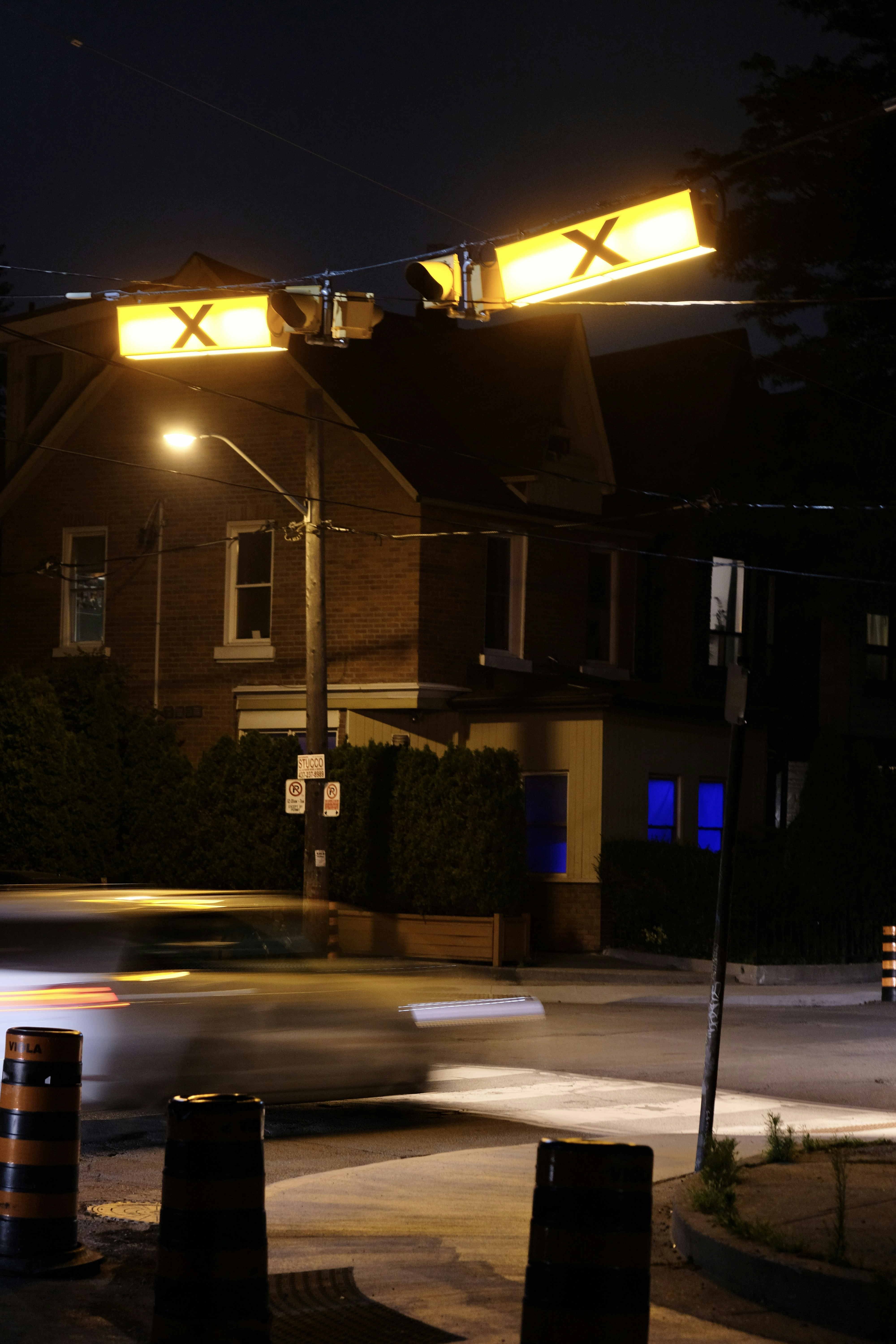 Nighttime Crossroads: Speed, Signage, and Streetlight Echoes