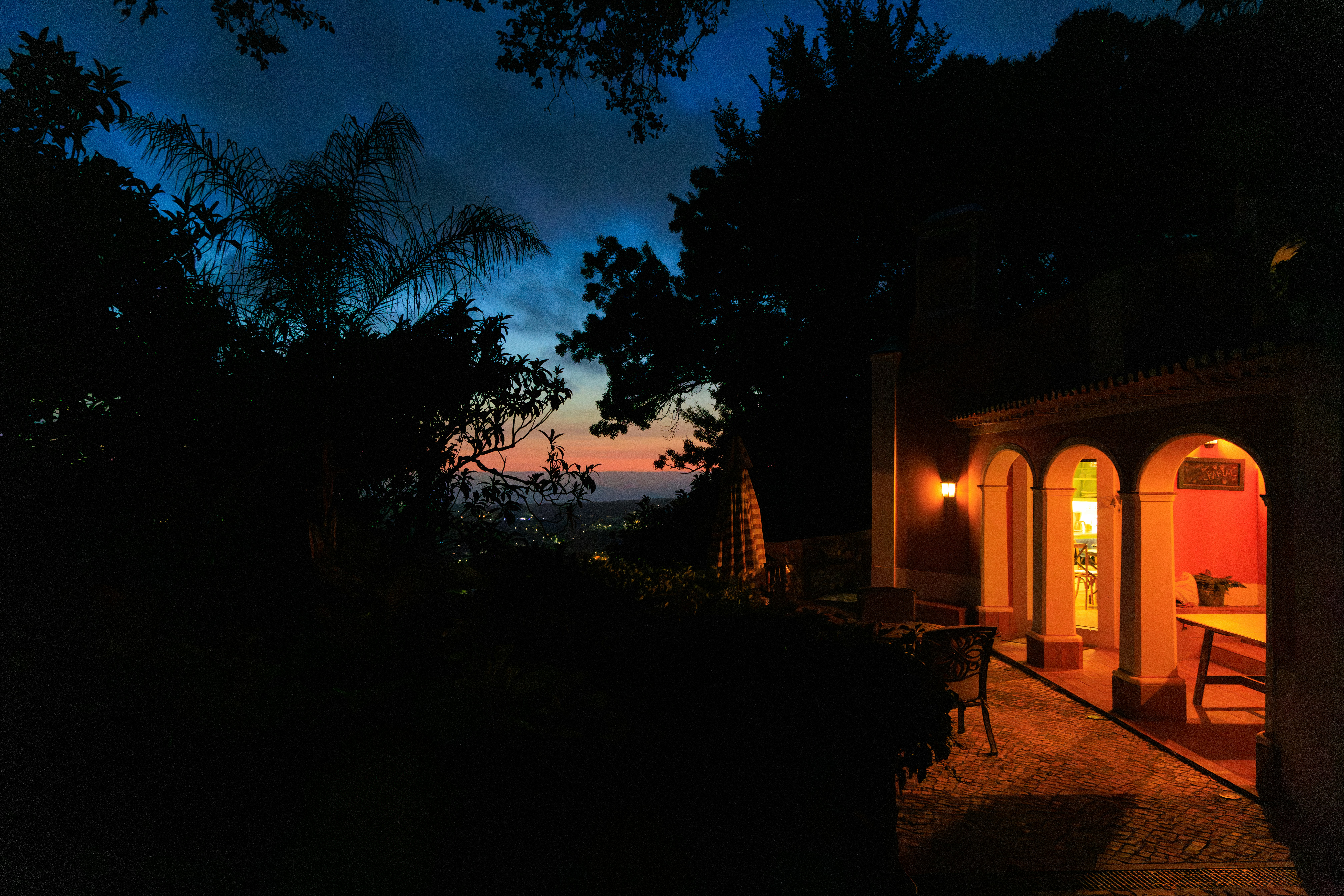 Twilight Terrace: A Warm Saltir Sunset Illumination