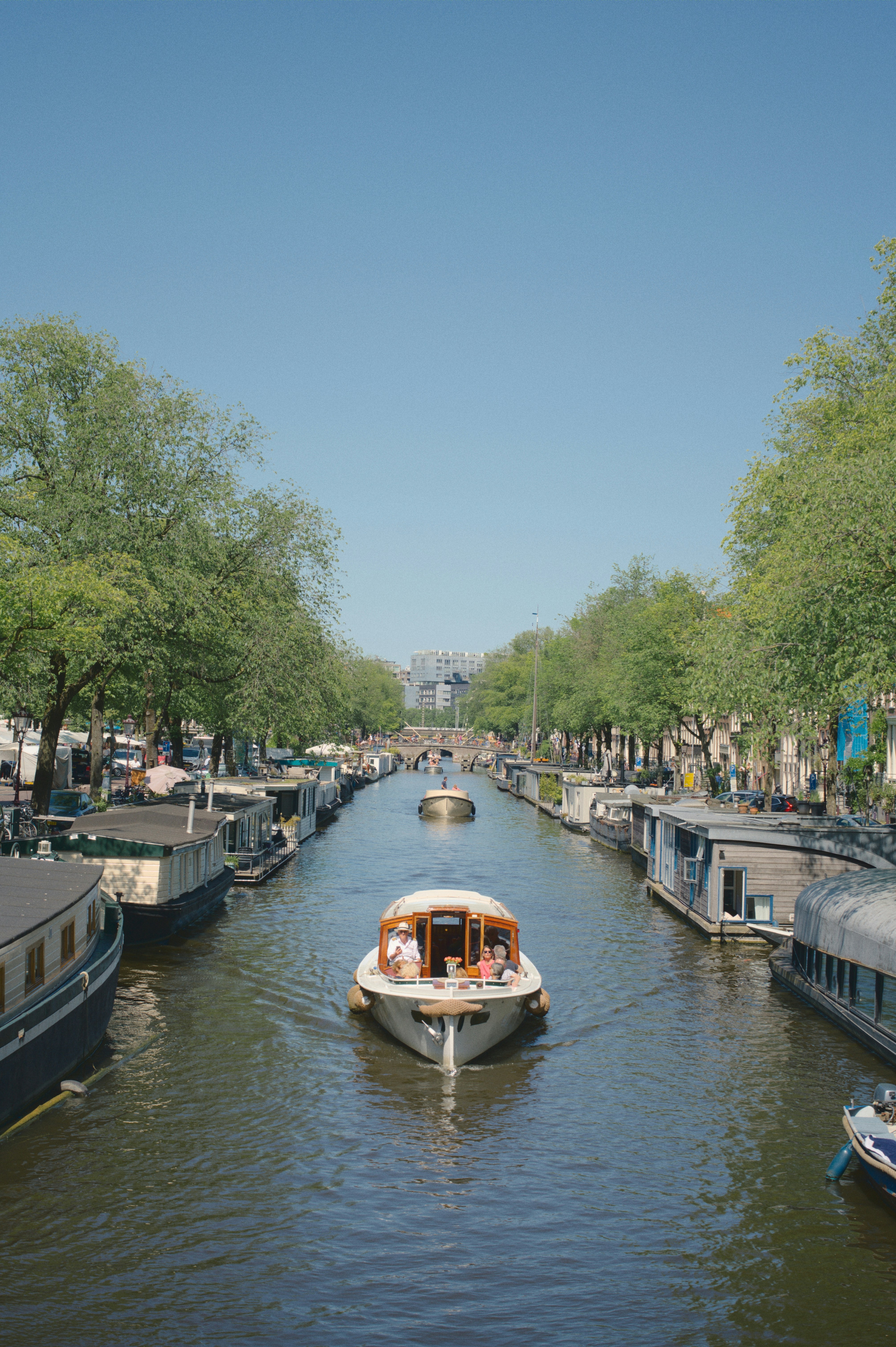 Towpath Boats: A Quiet Channel Through the City