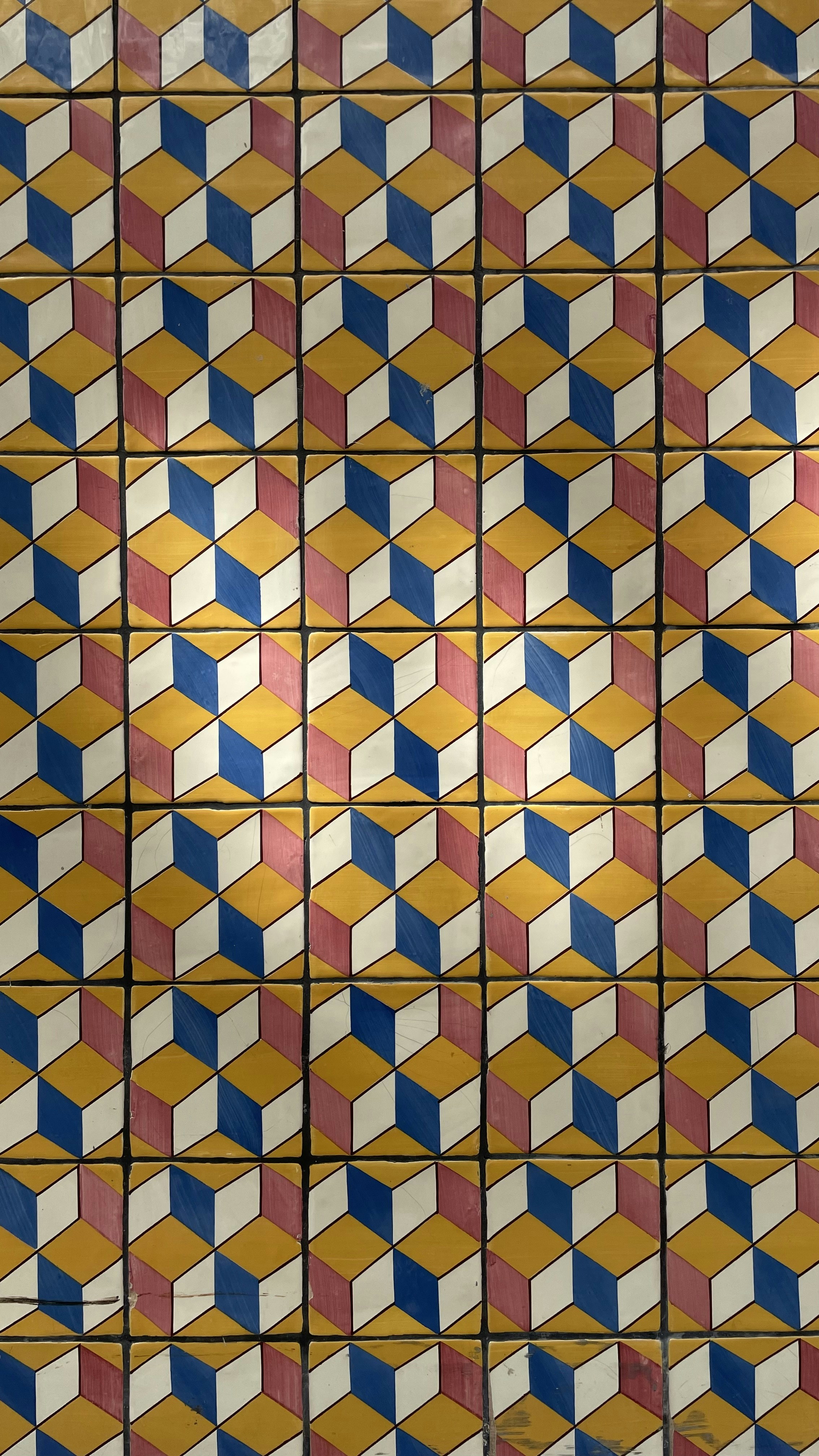 Diamond Tiles: Repeating Geometric Mosaic in Warm Hues