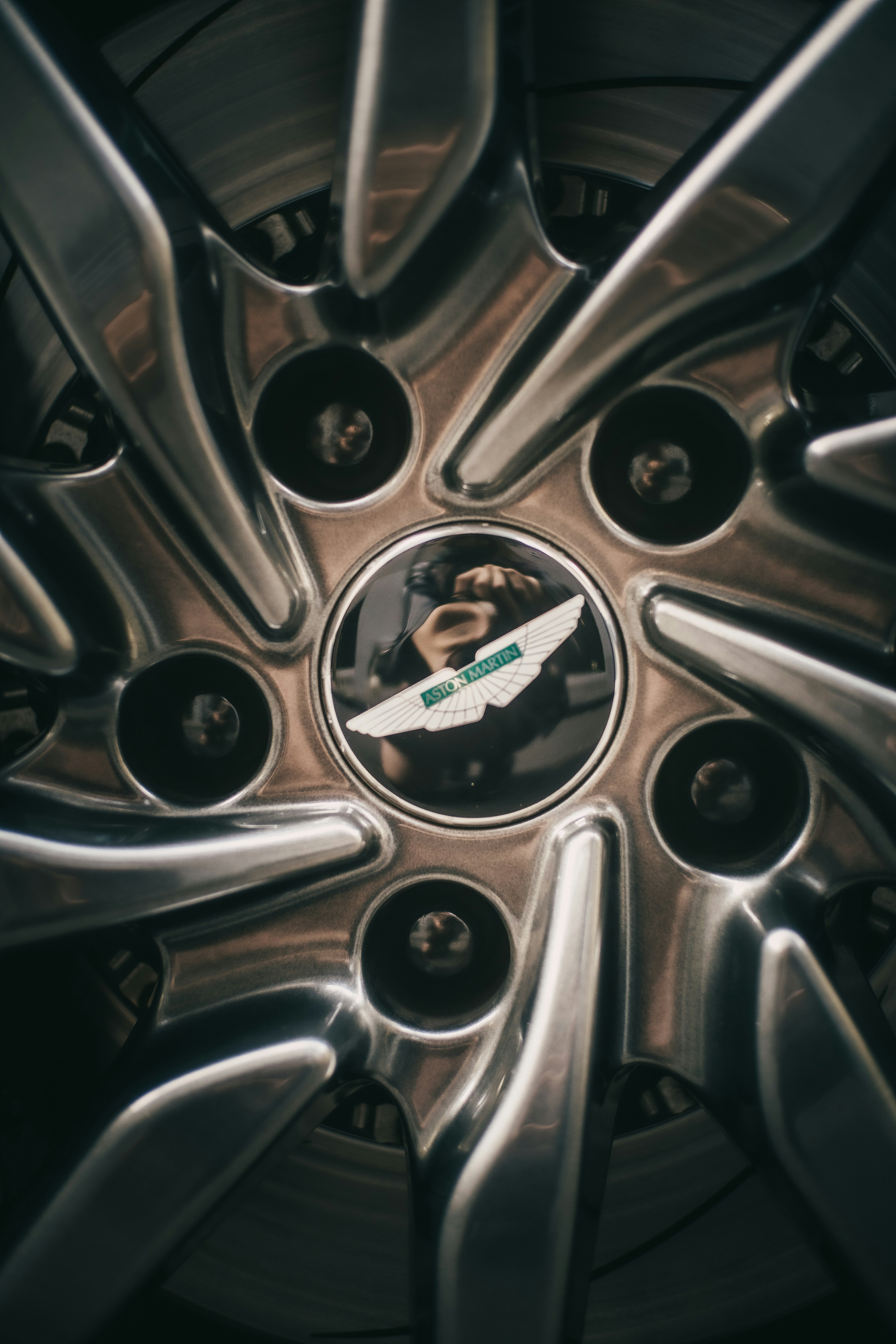 Whispering Wheel: A close encounter with Aston Martin’s emblem