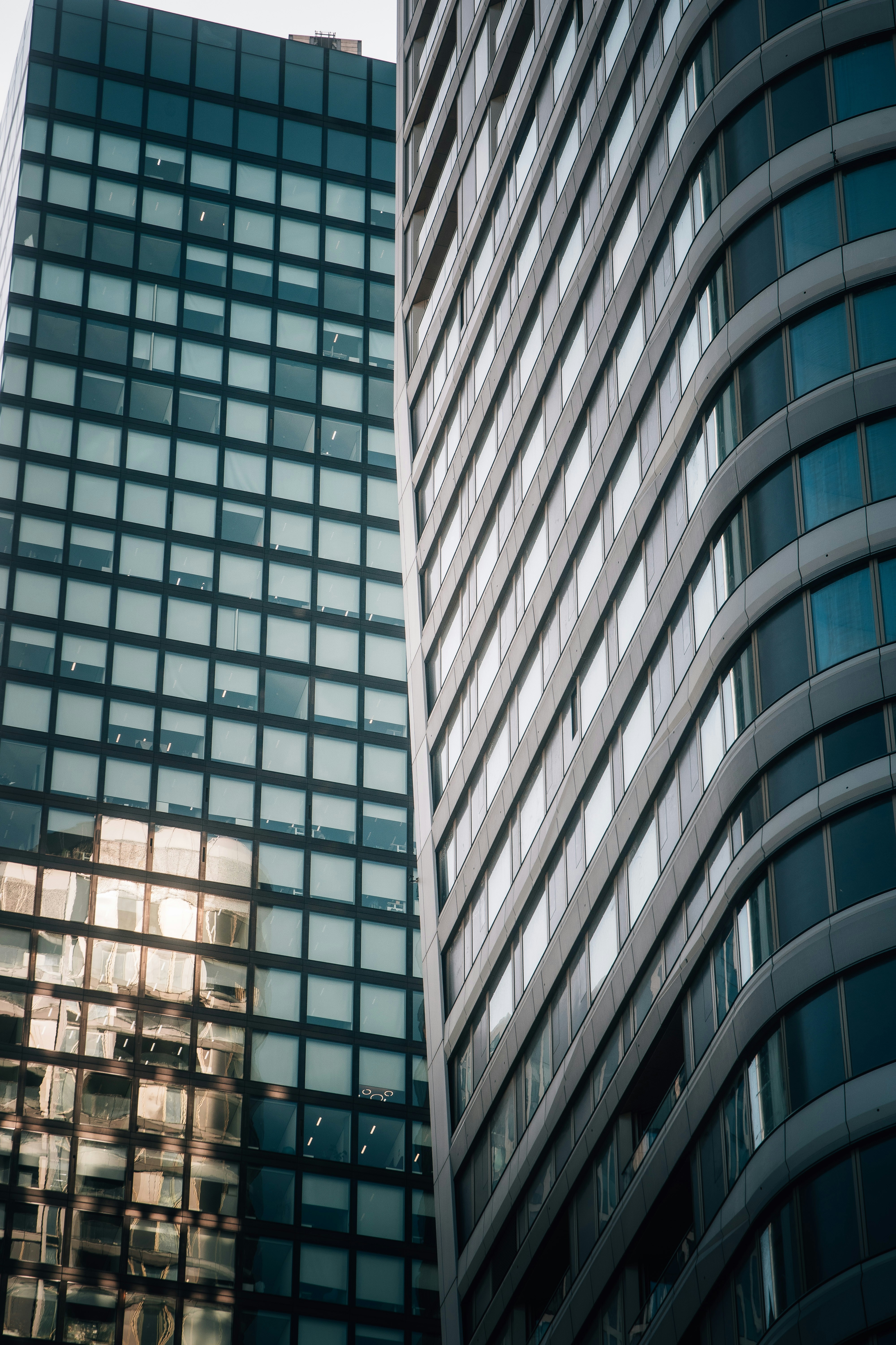 Twin Facades Converge: A Geometric City Pulse