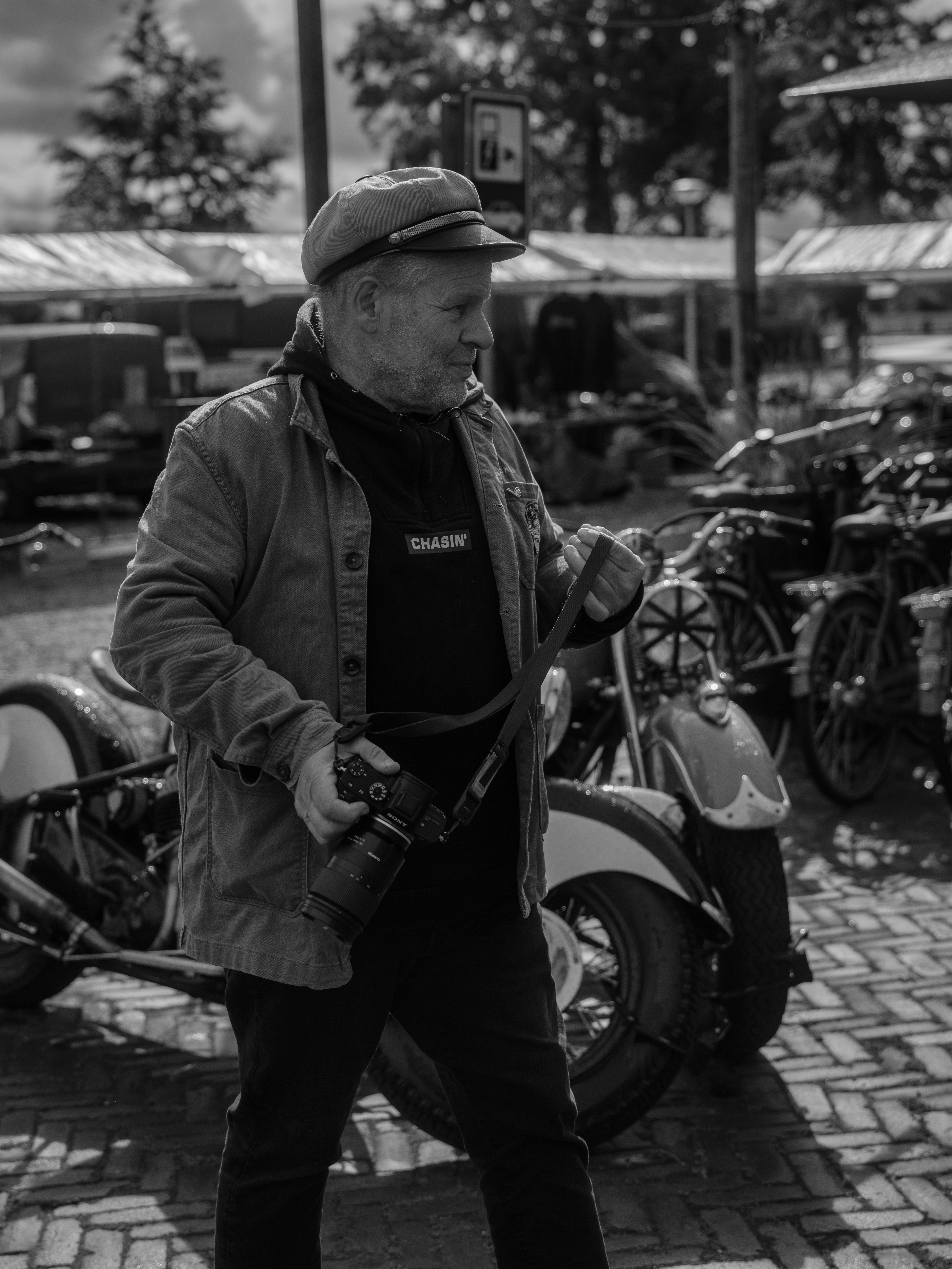 The Lensmith at the Market: A Moment with the Street Gear