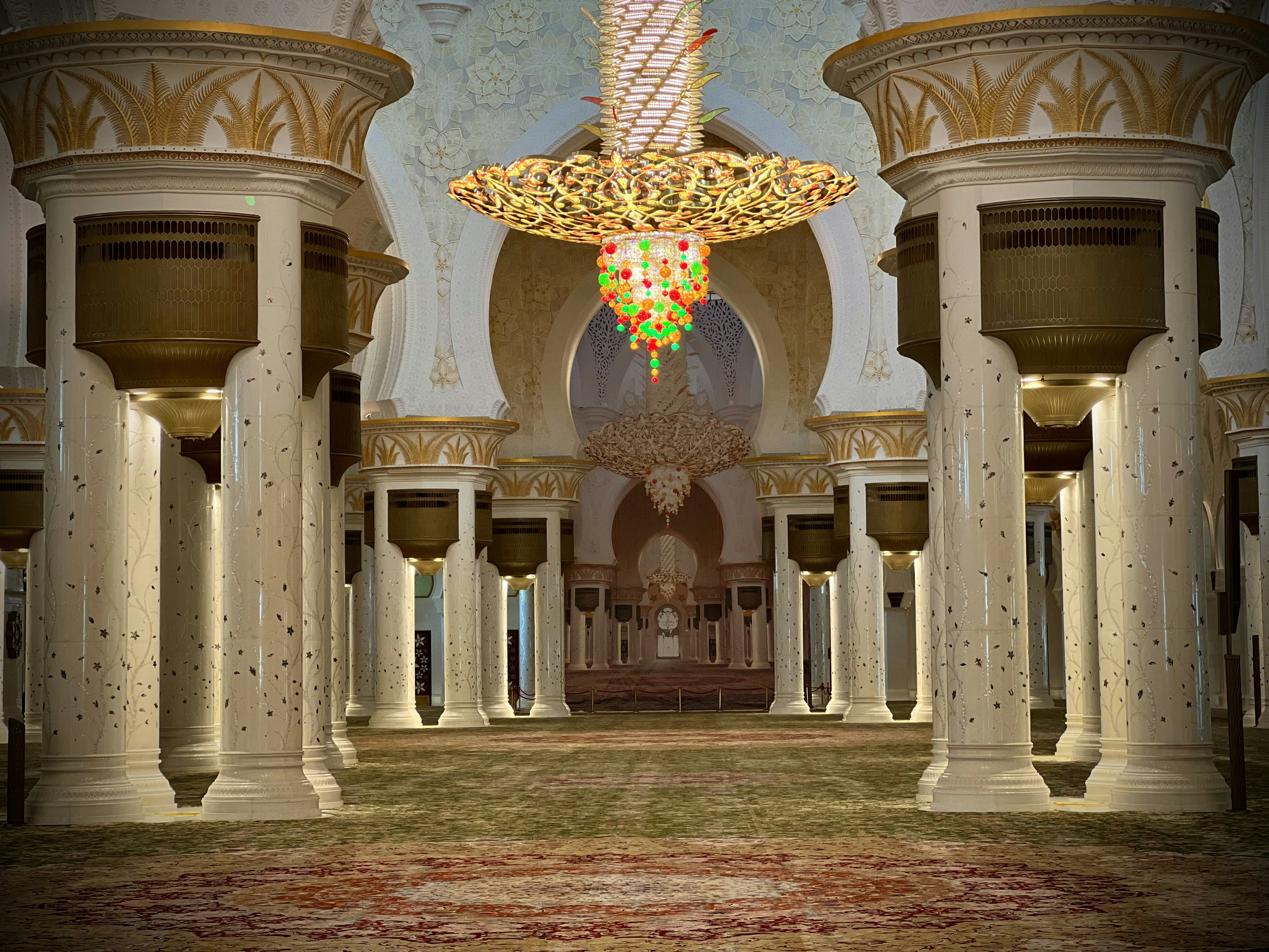 Chandeliered Hall of Columns: An Ode to Symmetry and Light