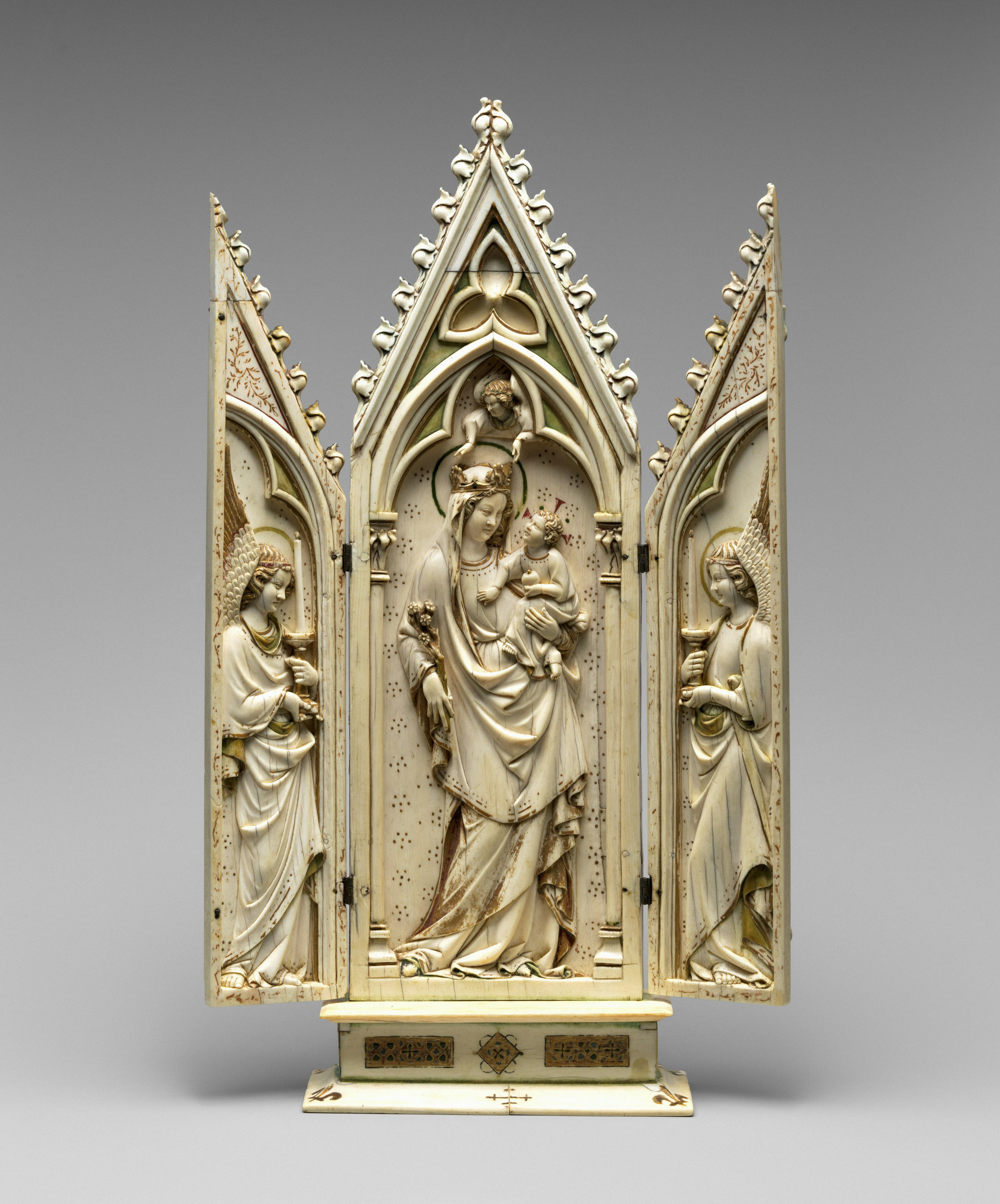 Triple-Panel Madonna Reliquary: Marian Center Framed by Gothic Carved Doors