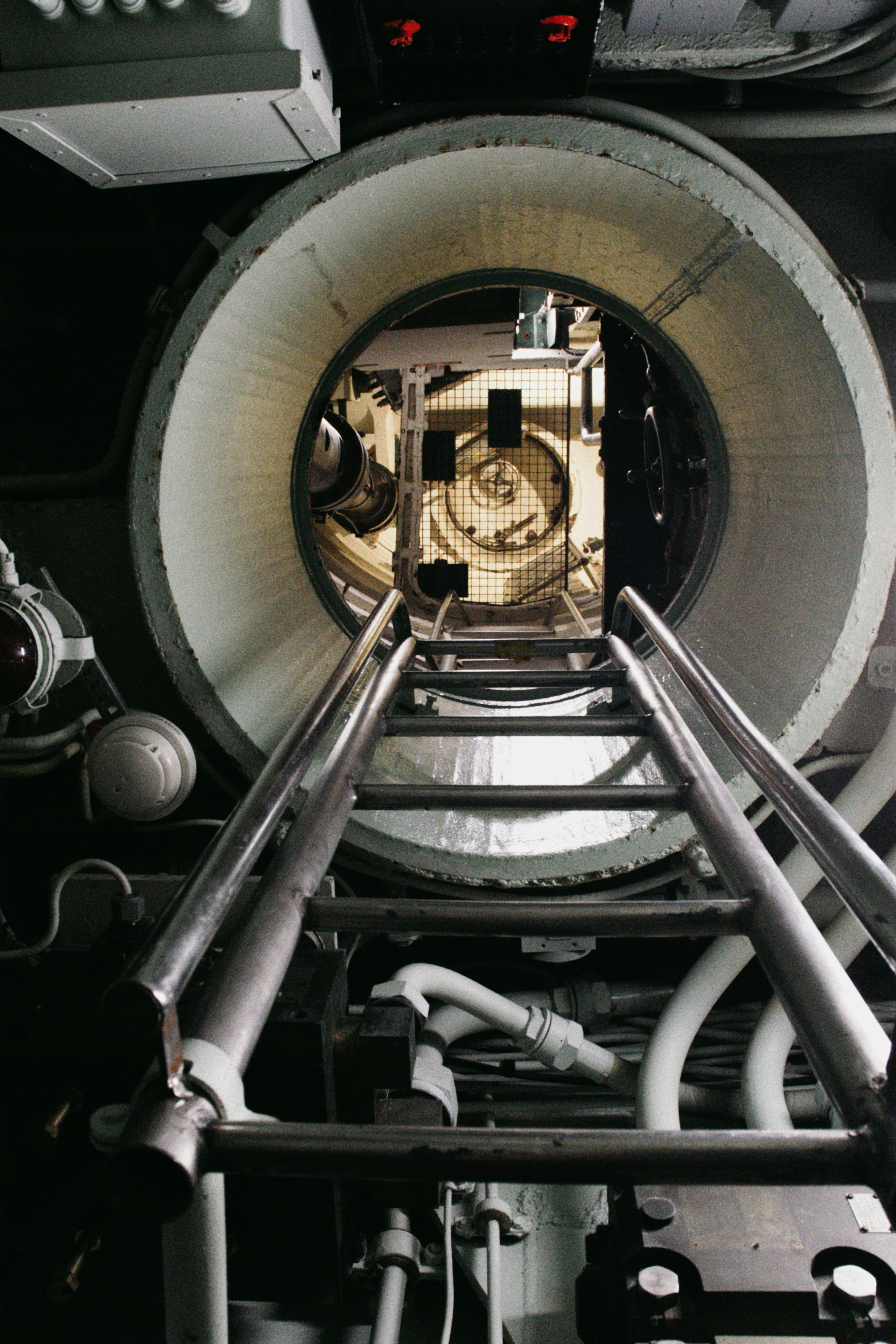 Tunnel Vision: The Cylindrical Chamber from Within