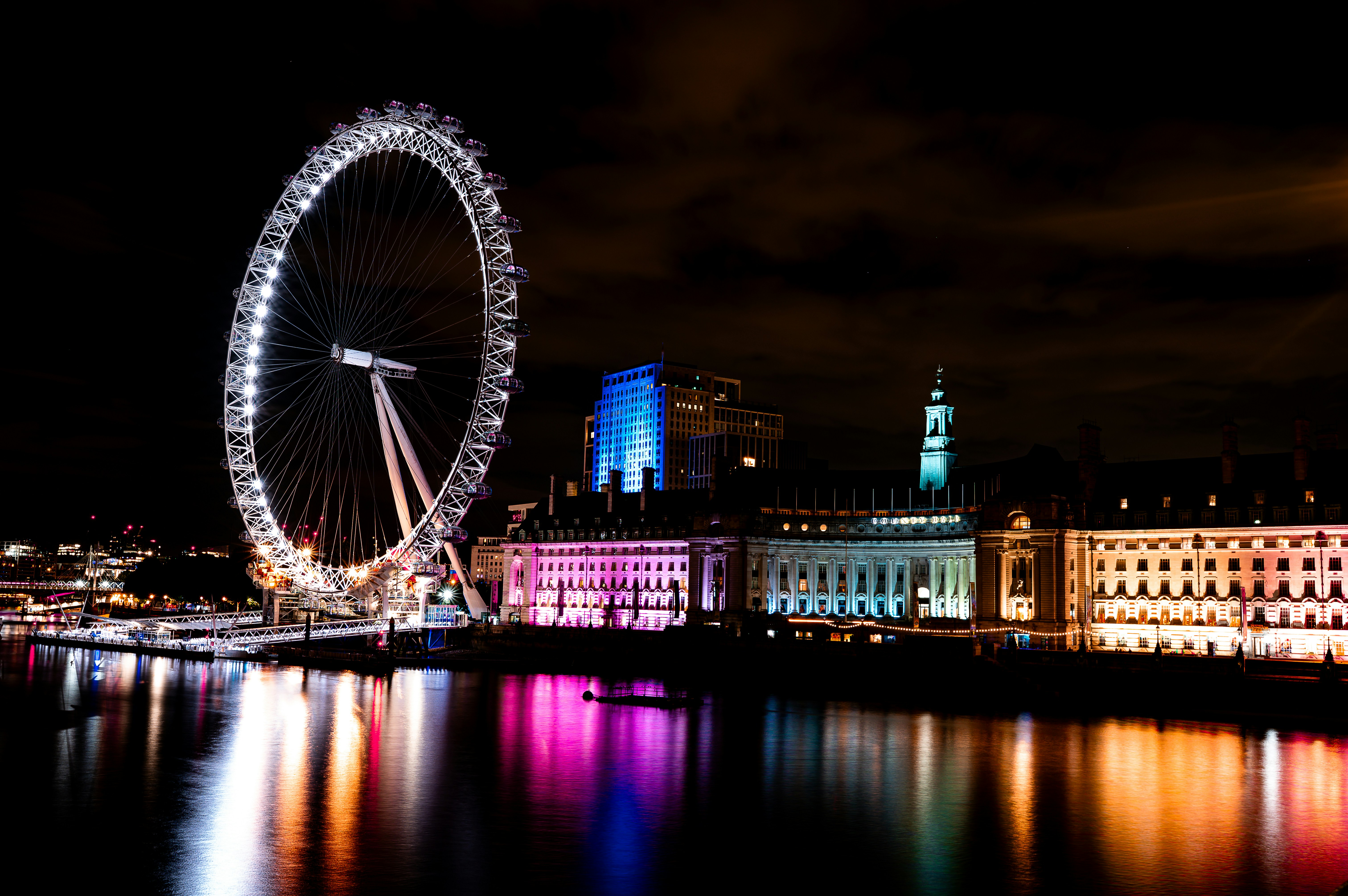 Luminous London Eye Over the Thames