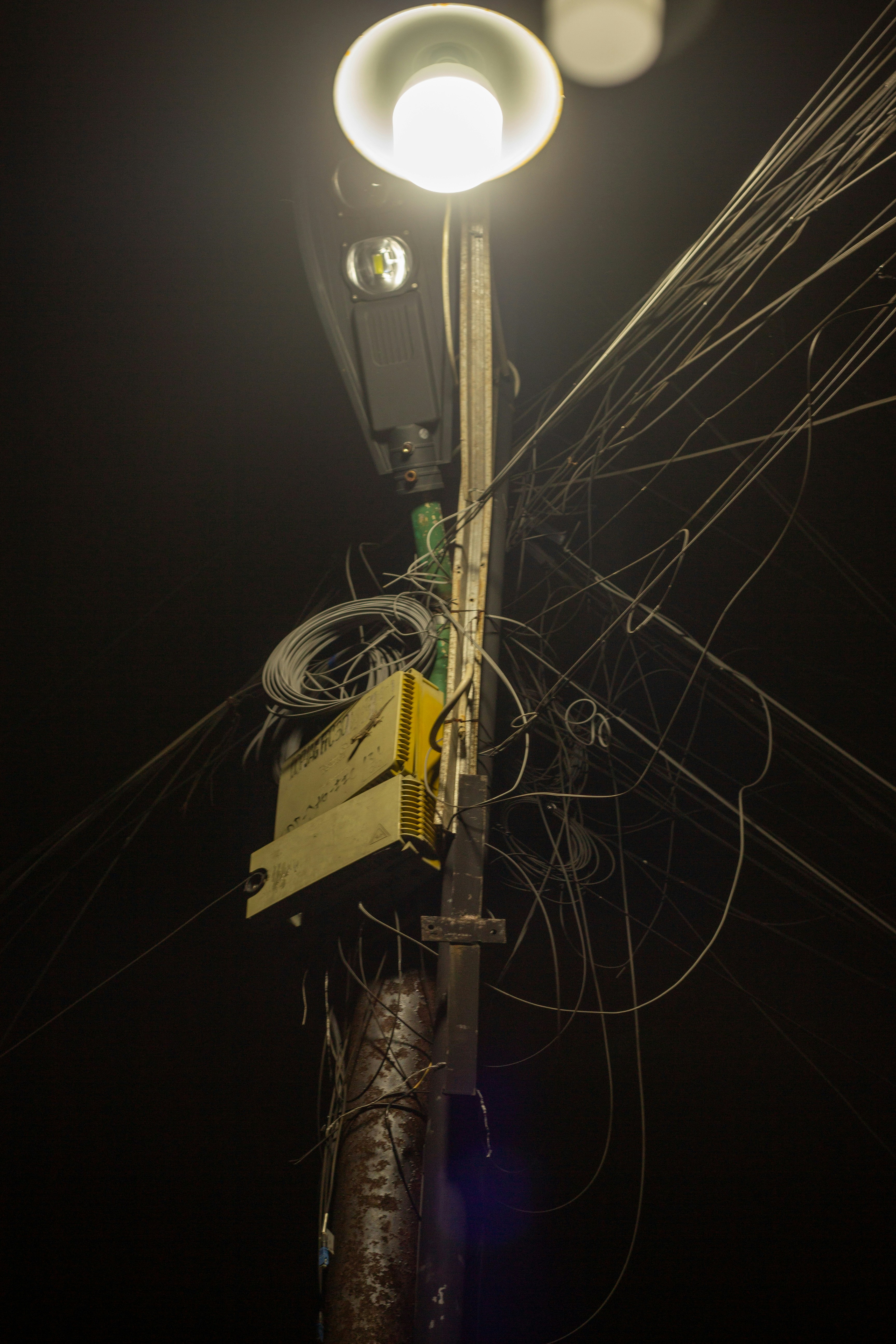 Urban Nightwire: A Tangled Streetlight Observatory