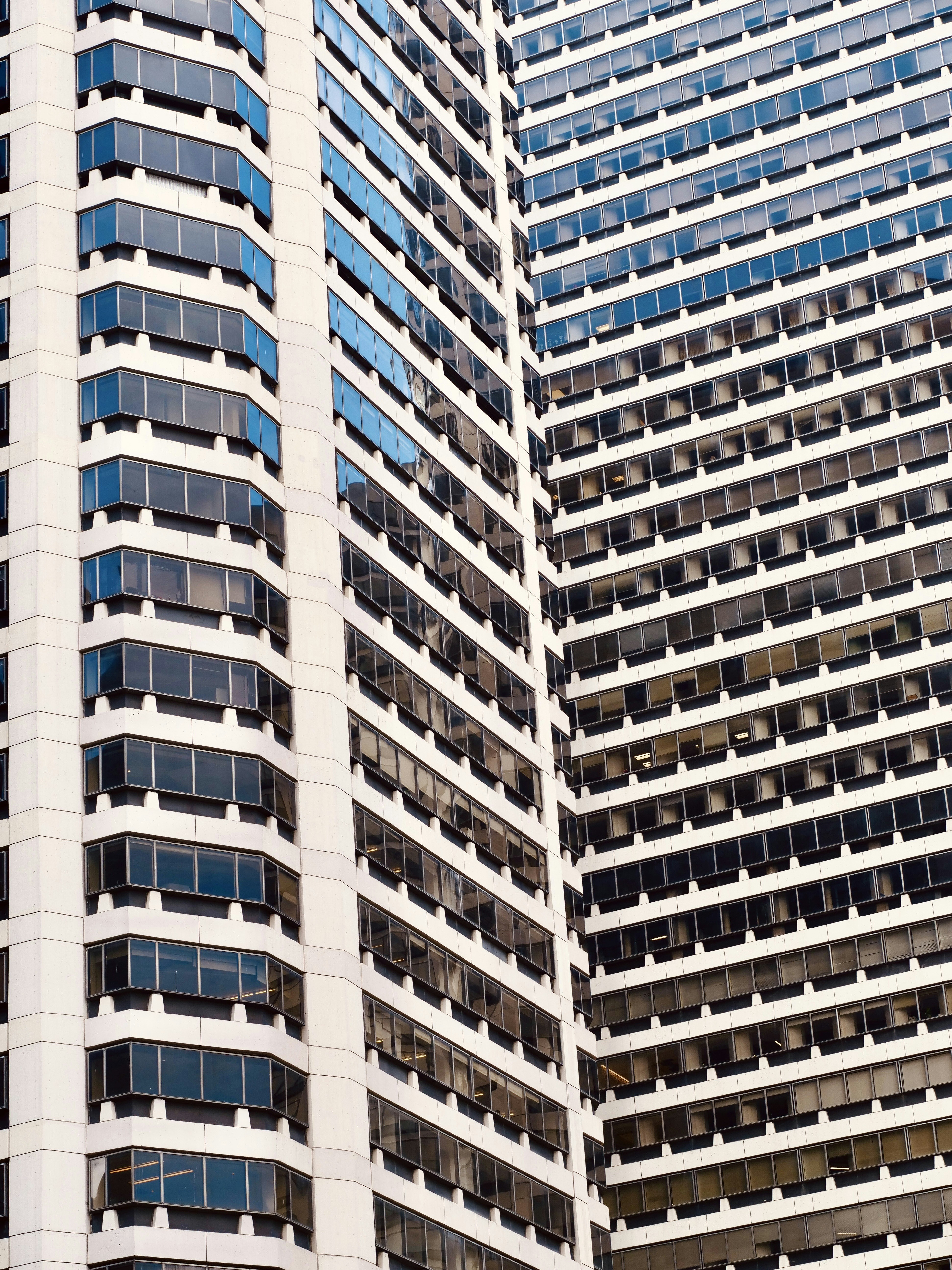 Converging Facades: a geometric tapestry of urban towers