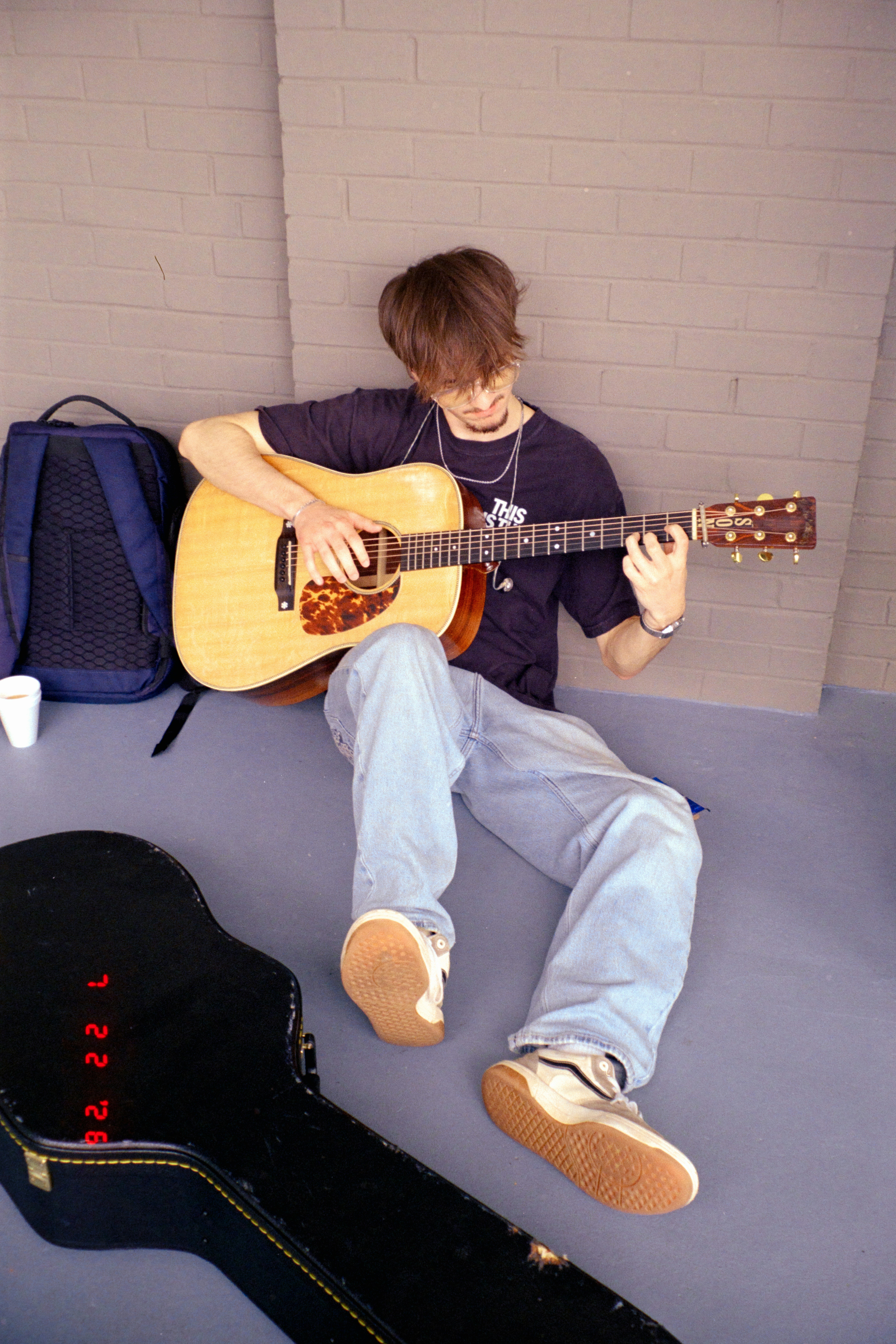 Acoustic Practicum: The Quiet Moment with a Guitar