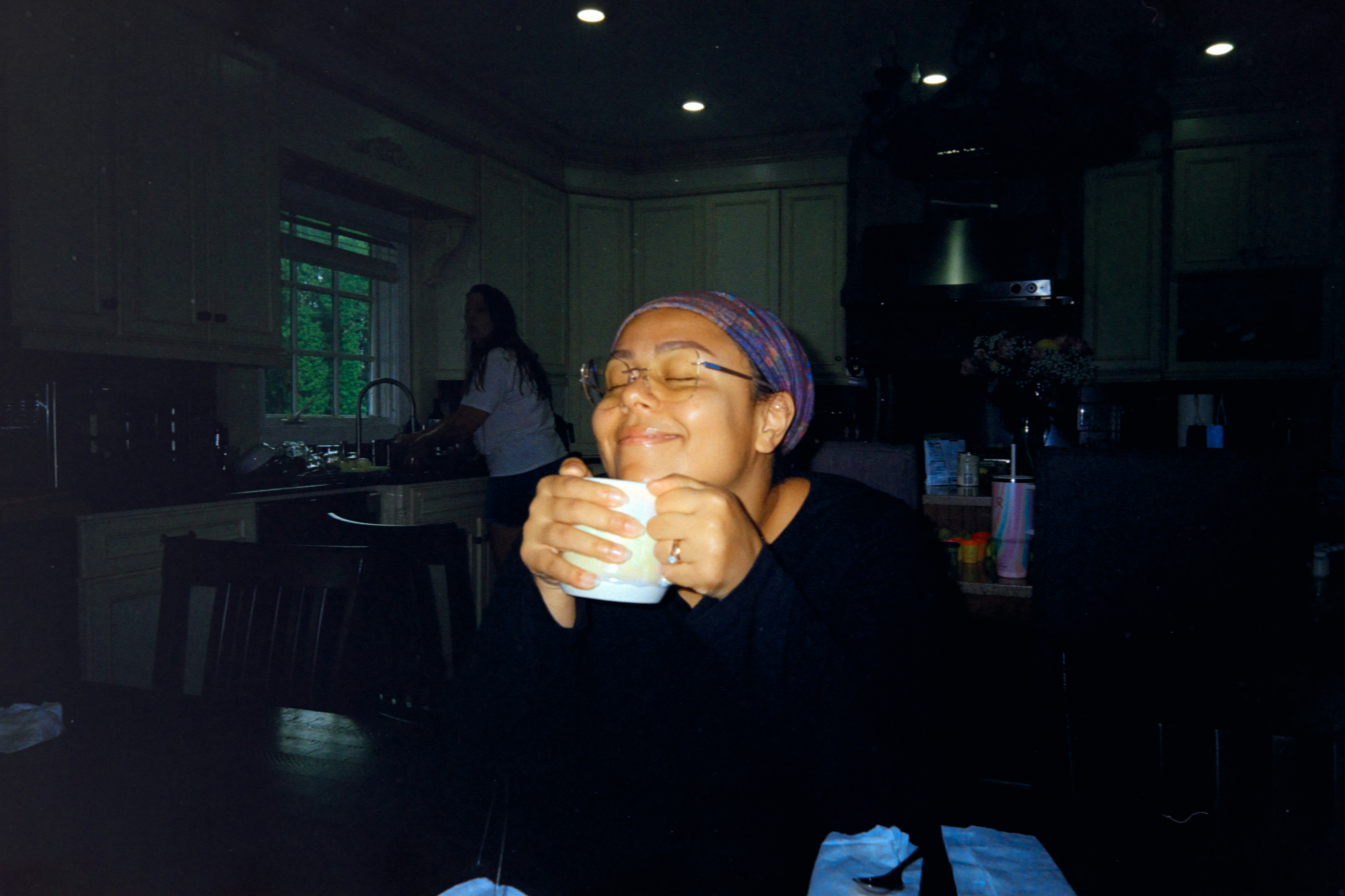Midnight Café Quietude: A Warm Sigh Over a Mug