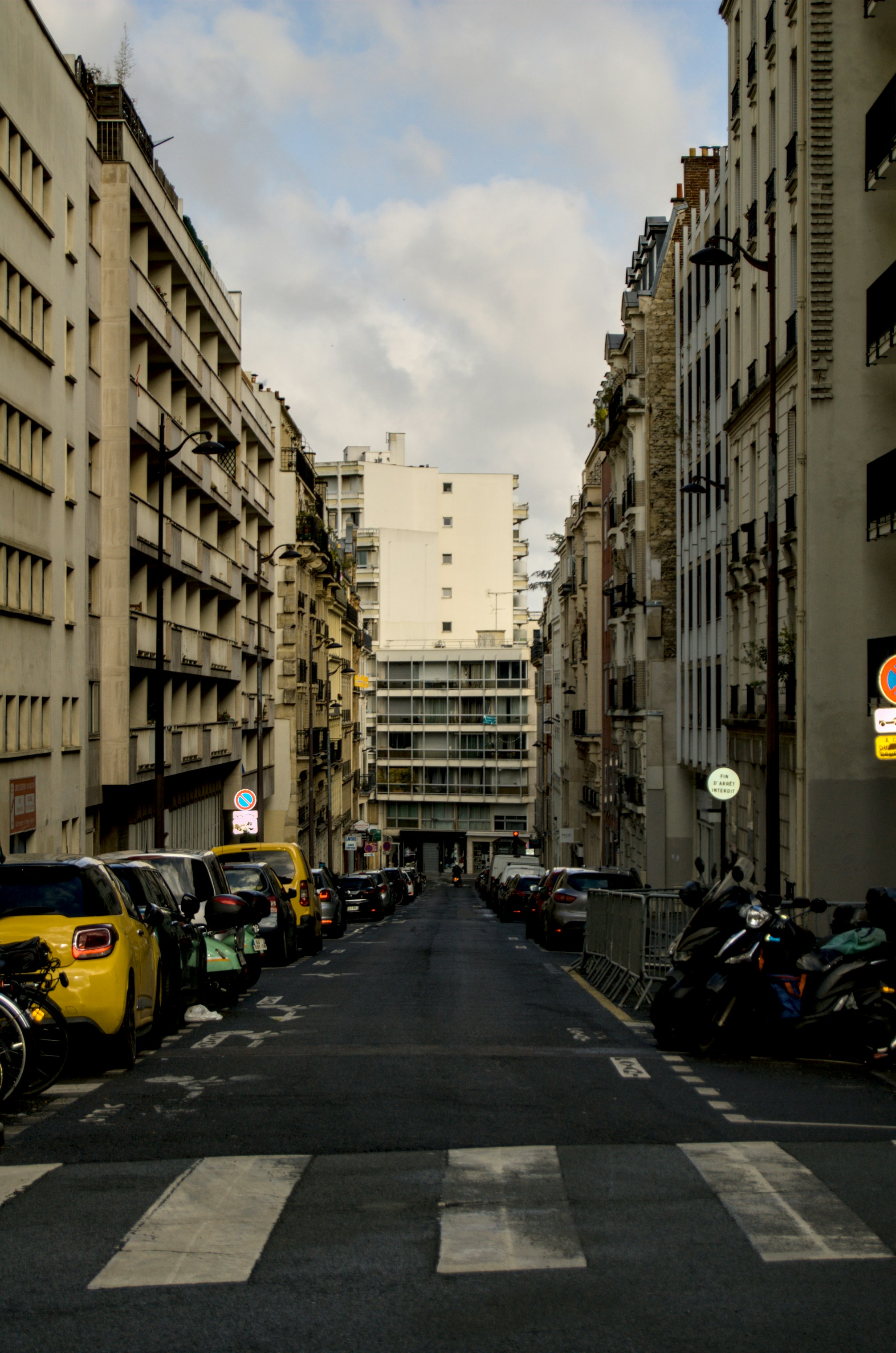 City Street Convergence: Toward the Distant Quiet