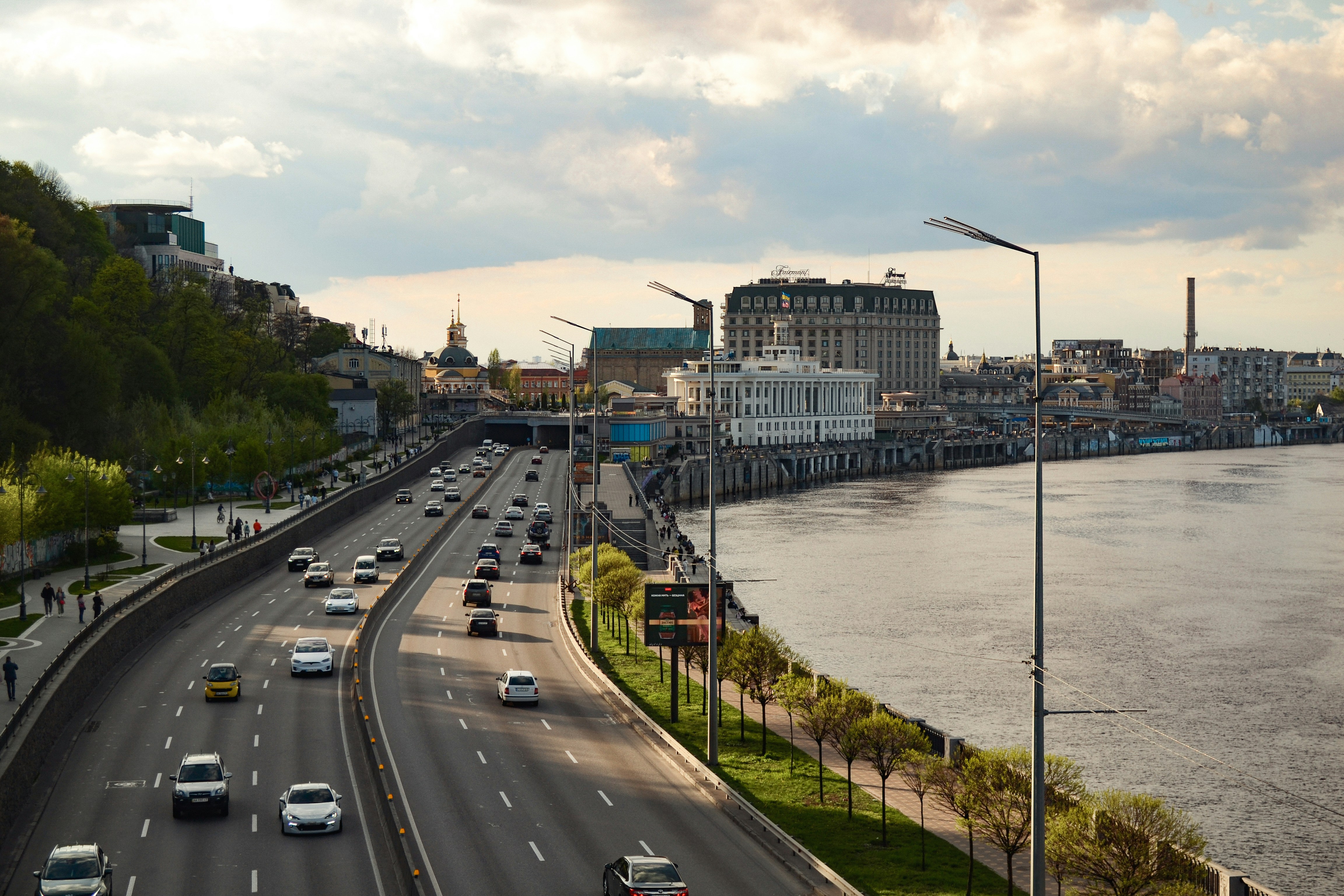 Aerial Arc: Boulevard and Riverfront Horizon