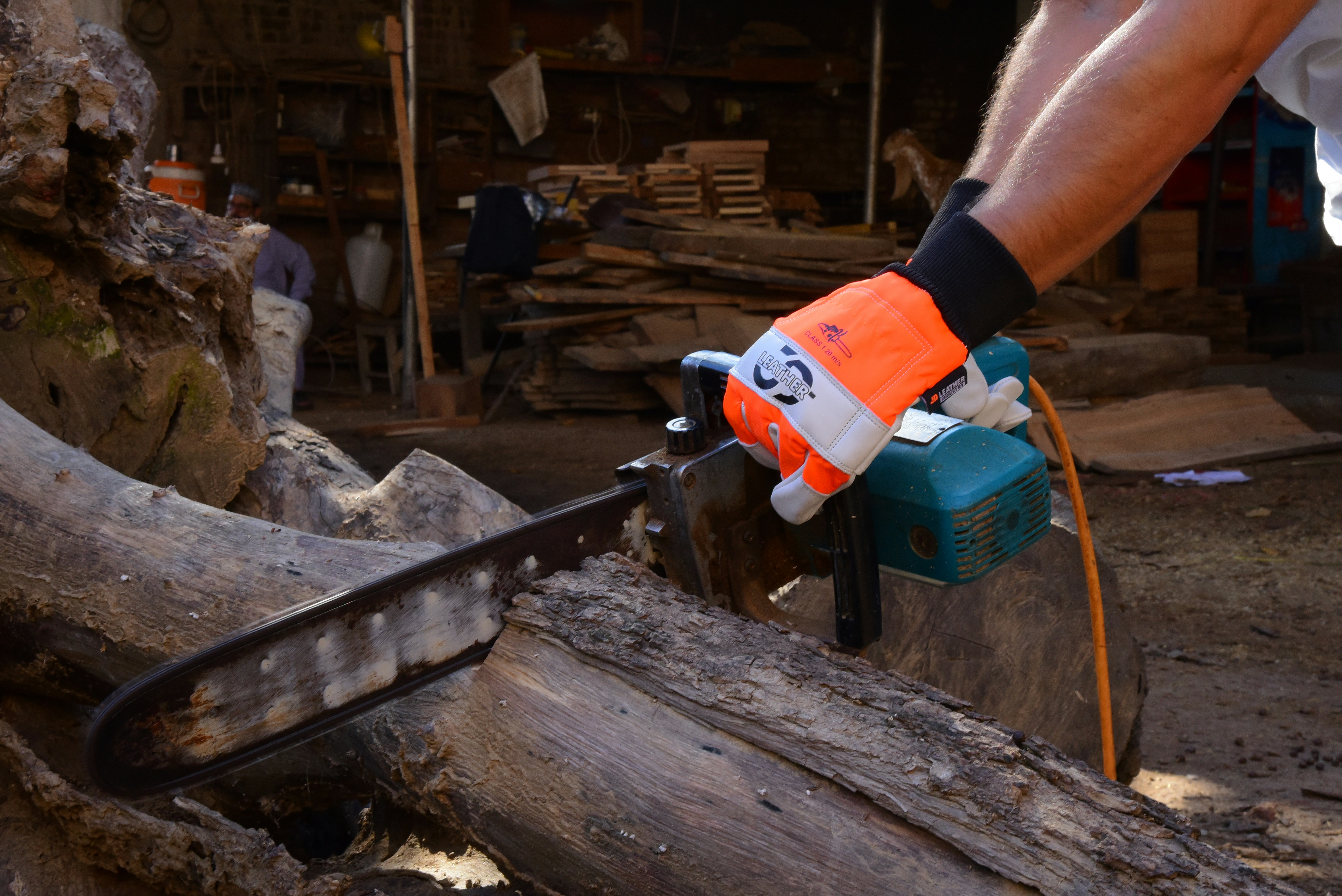 Sawdust and Steel: A Craftsman's Chainsaw in Action