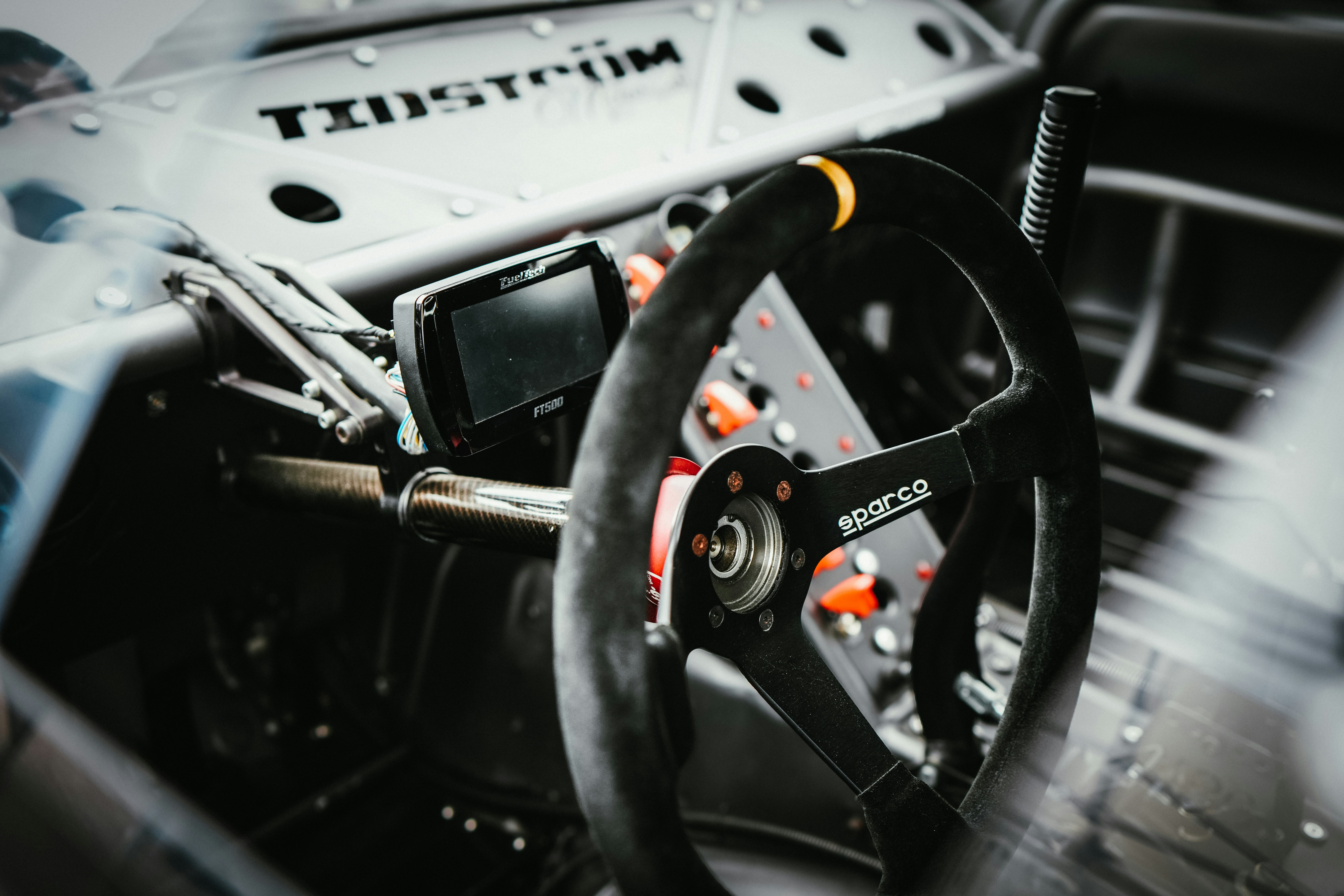 Racing Cockpit: Spars, Steering, and the Silent ECU