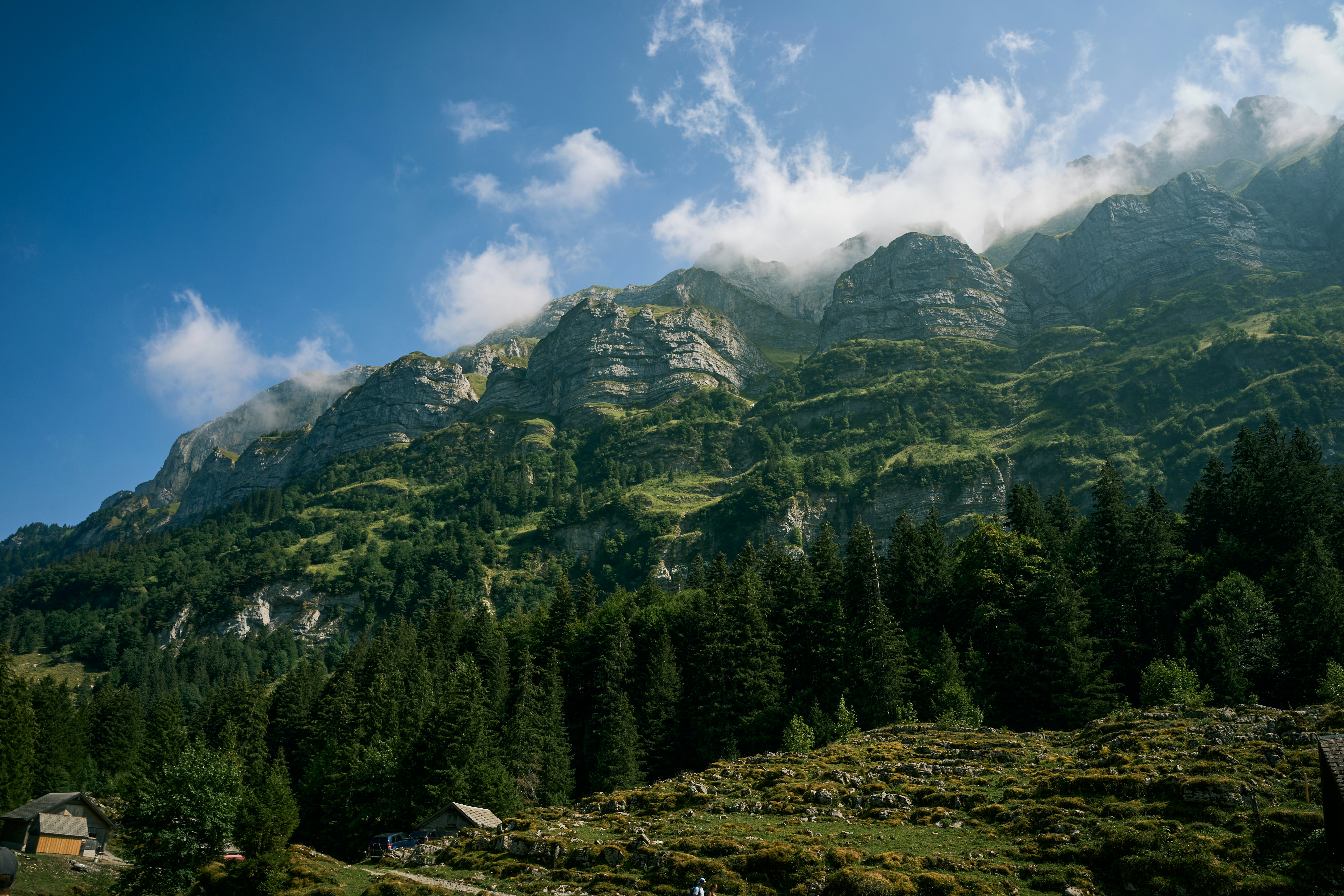 A Breath of Peaks: Alpine Ridge Beneath a Clear Sky